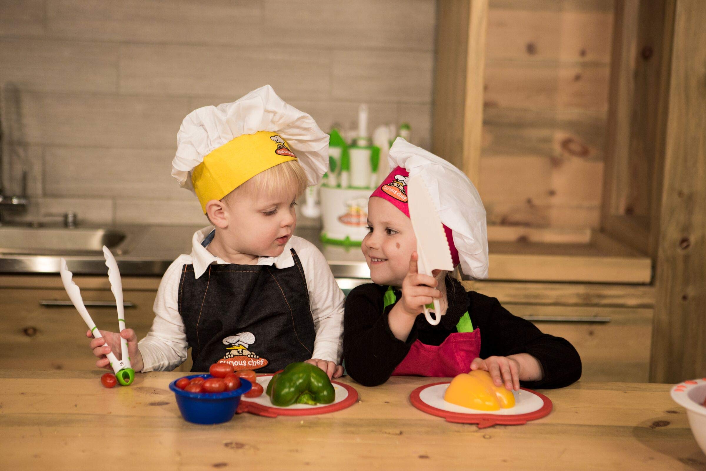 Curious Chef Kids Cookware - Knife I Real Utensils, Dishwasher Safe, BPA-Free I Kid-Safe I Cuts Fruits & Vegetables I Medium, White/Green