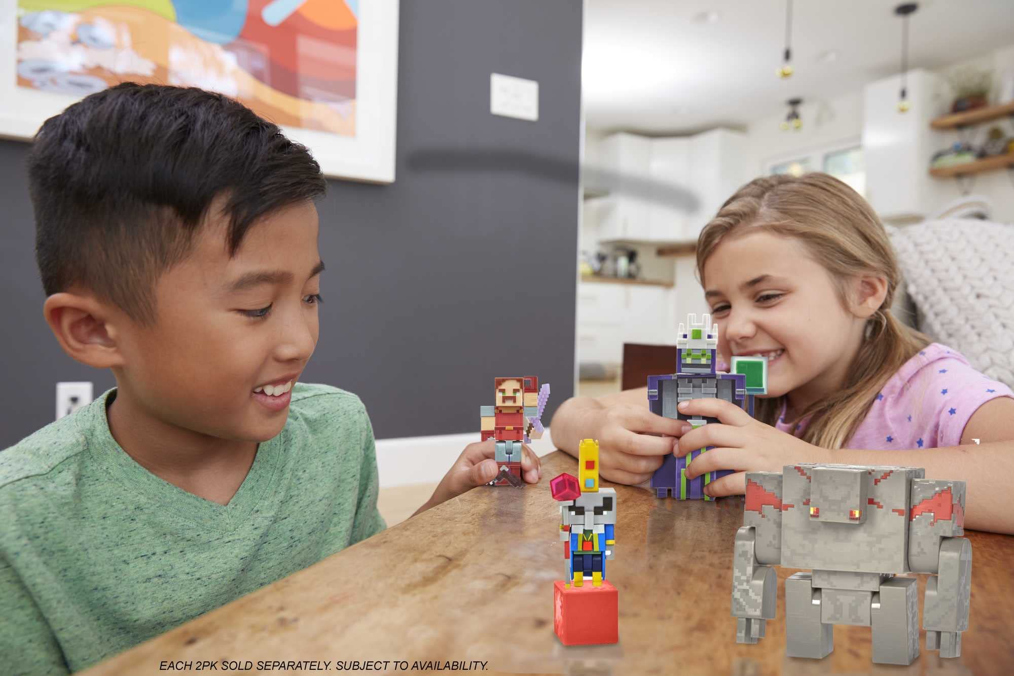 Mattel Minecraft Dungeons 2-Pack of Action Figures with Nameless One & Hal in 5.5-inch Scale, Collectible Set Inspired by The Video Game