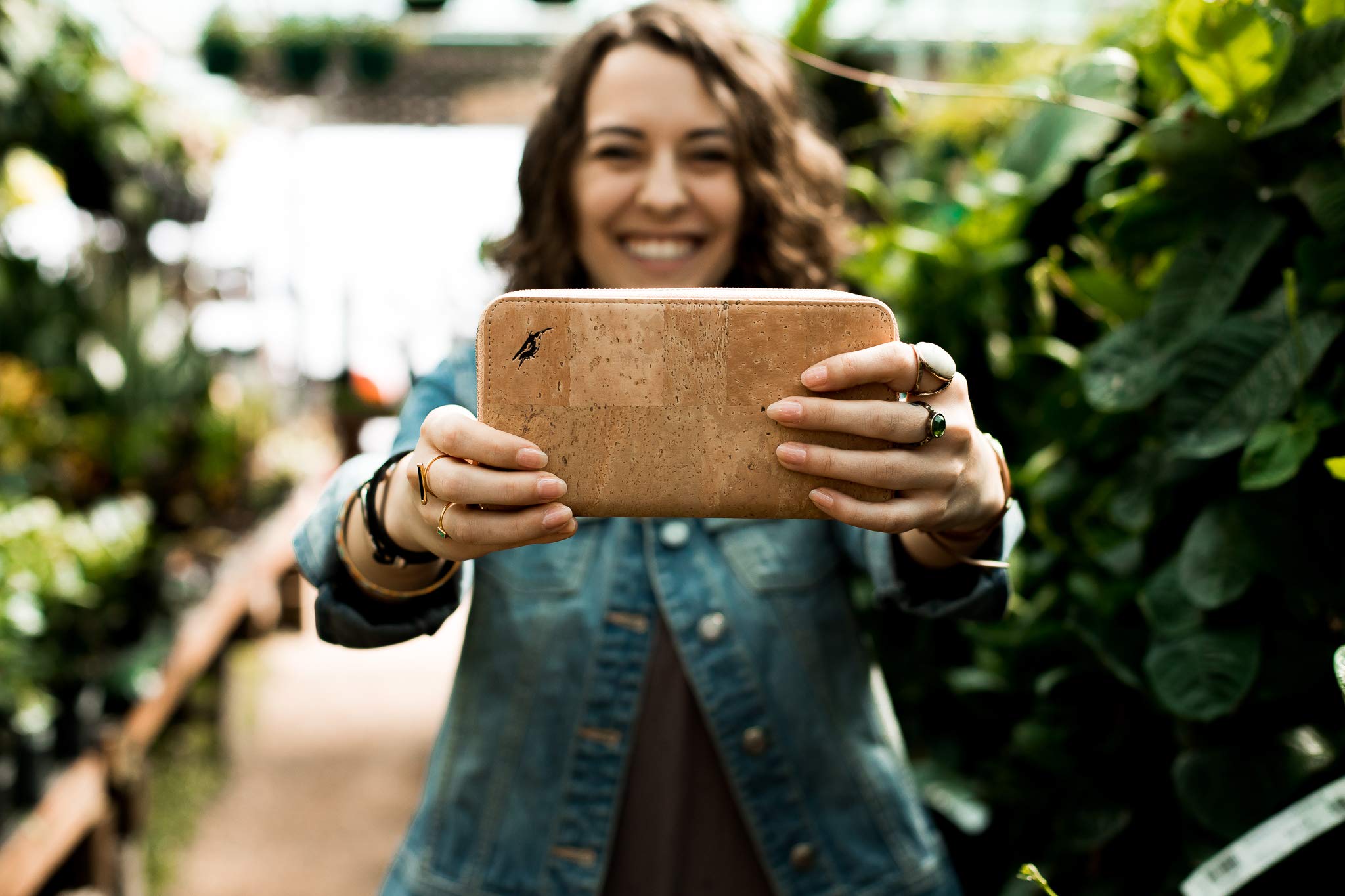 Modern Hobo Women's Cork Wallet/Cork Clutch/With RFID Protection/Vegan Wallet/Sustainably-Crafted Cork Wallet, Medium