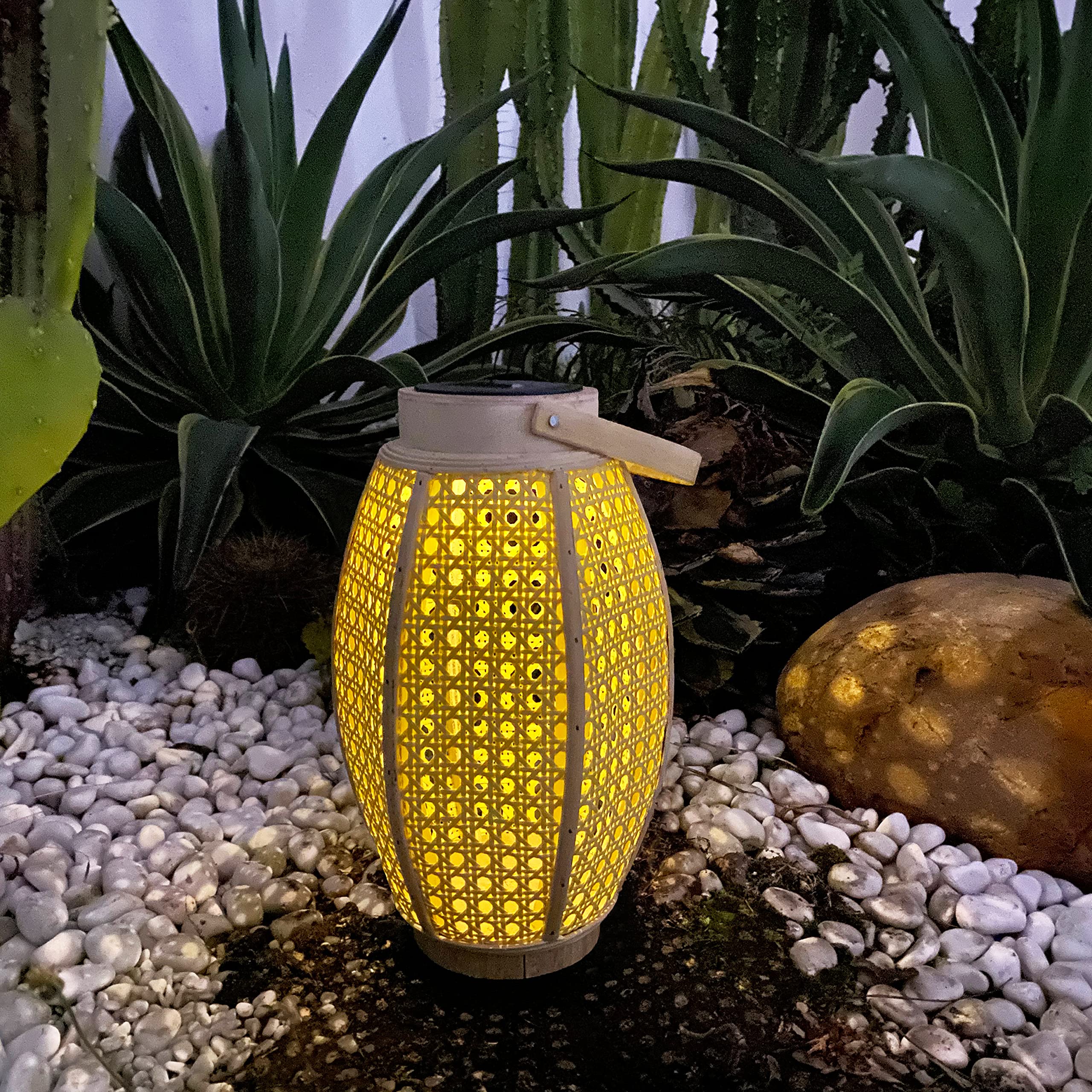 Solar Lanterns Outdoor Hanging - Outable Solar Rattan Woven Lantern Lamp with Handle for Hanging, Auto ON/Off Table Lantern Garden Patio Yard Home Decoration with Warm LED Light