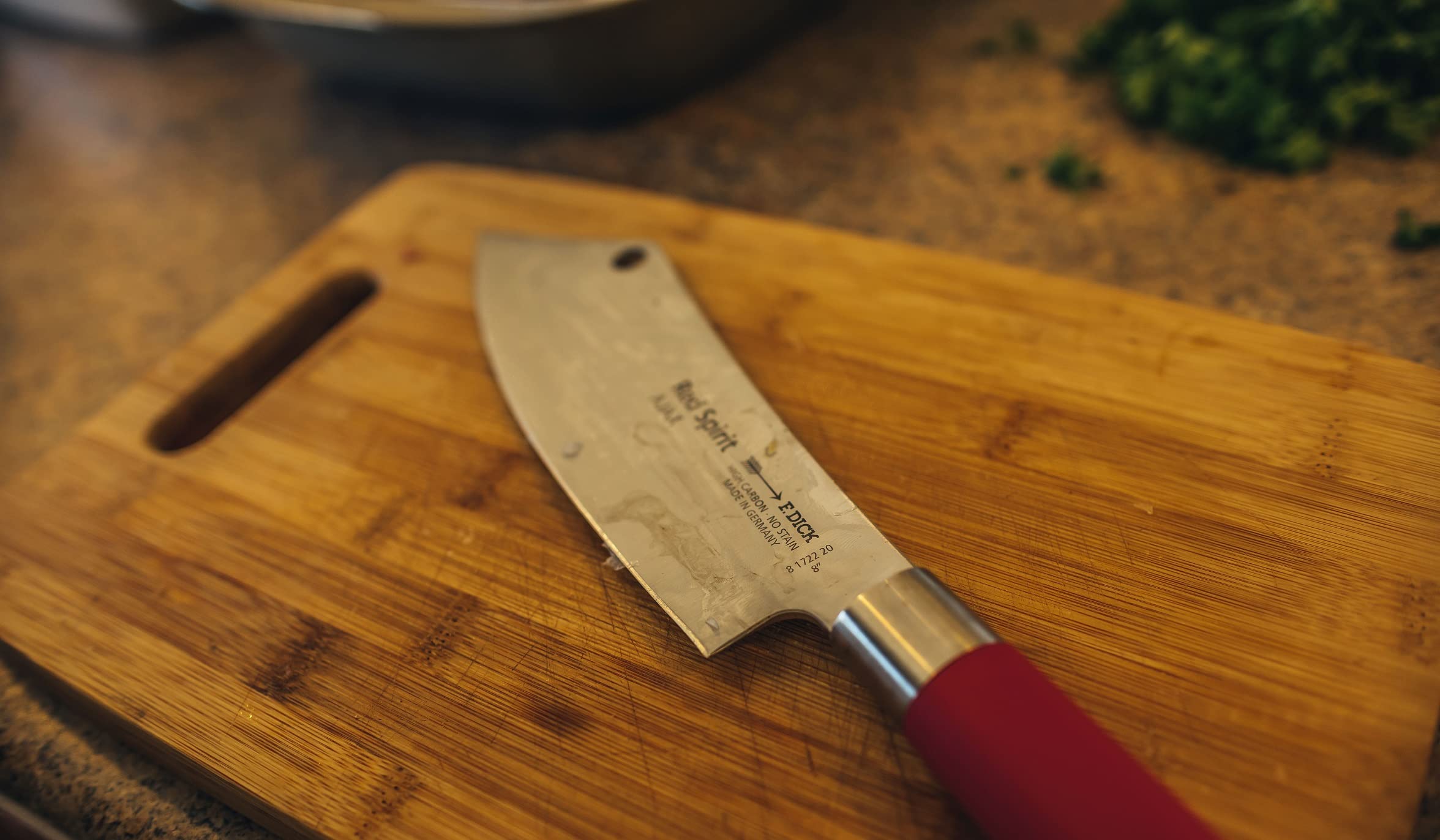 F. DICK – Red Spirit Chef Knife Ajax - Kitchen knife with 7.9" blade & 56 HRC - Ideal for meat & poultry - Stainless steel - Antique blade shape - Ultra sharp - Ergonomic handle - Made in Germany
