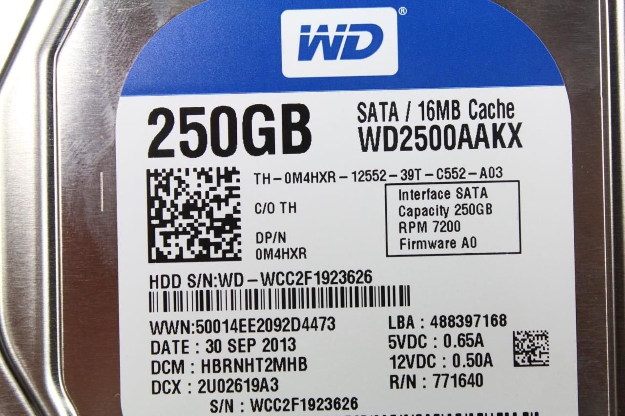 WD Blue 250GB Everyday PC Desktop Hard Drive: 3.5 Inch, SATA 6 Gb/s, 7200 RPM, 16MB Cache (WD2500AAKX) (Old Model)