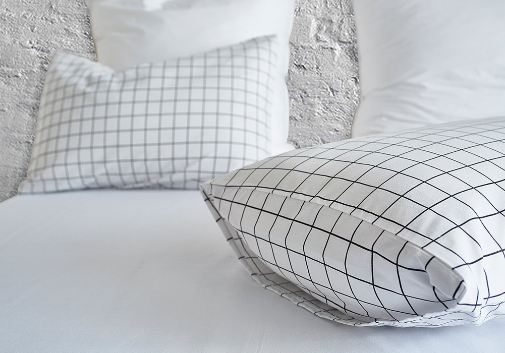 Fire Kirin Queen Duvet Cover Set with Zipper Closure 3Pcs (1 Duvet Cover + 2 Pillowcases) Modern Mini Black and White Grid Checkered Pattern Bedding Cover Set