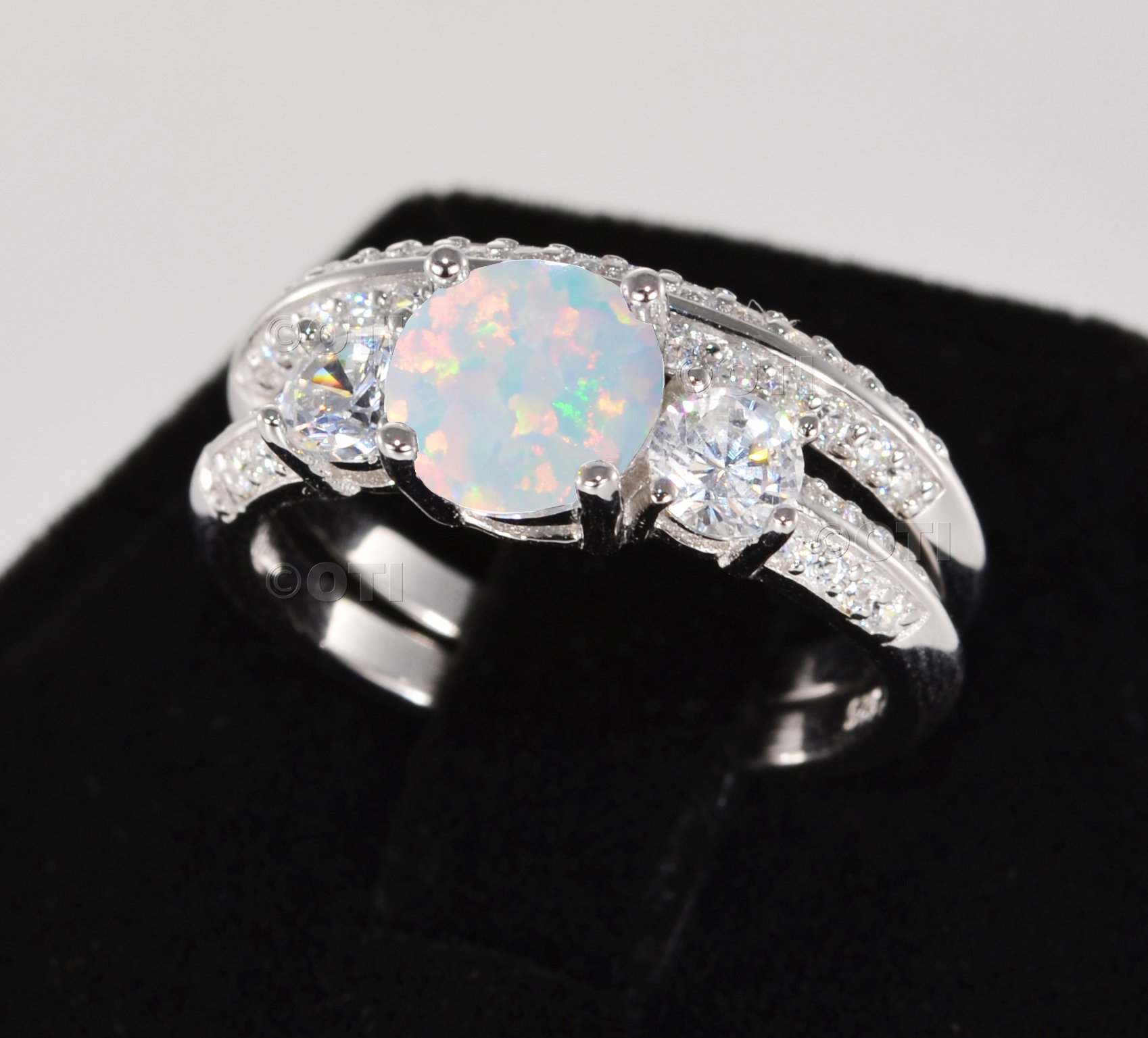Bijoux Central 925 Sterling Silver Round Simulated White Fire Opal CZ Wedding Engagement Ring Set