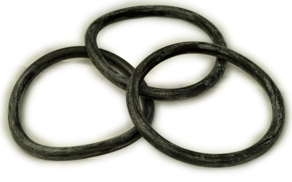 Hoover Convertible Upright Vacuum Cleaner Belts, Fits: All Hoover Uprights Where The Belt Rides in The Center of brushroll, 3 Belts in Pack