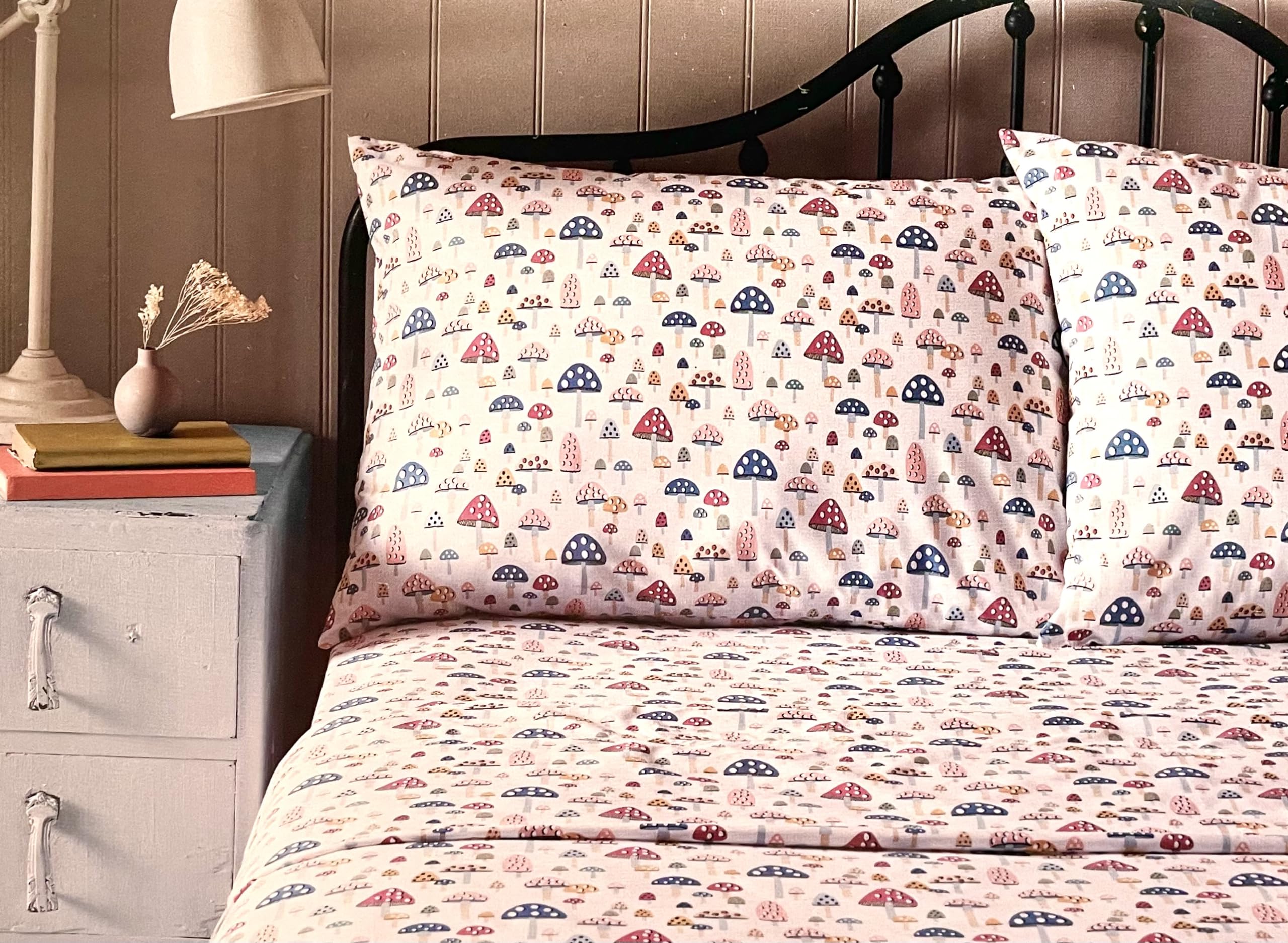London Home Luxury Collection 4 Piece 200tc Rose Flora Sheet Set 100% Cotton Percale Crisp & Cool, Lightweight Bedding (Blue Mushrooms, King (U.S. Standard))