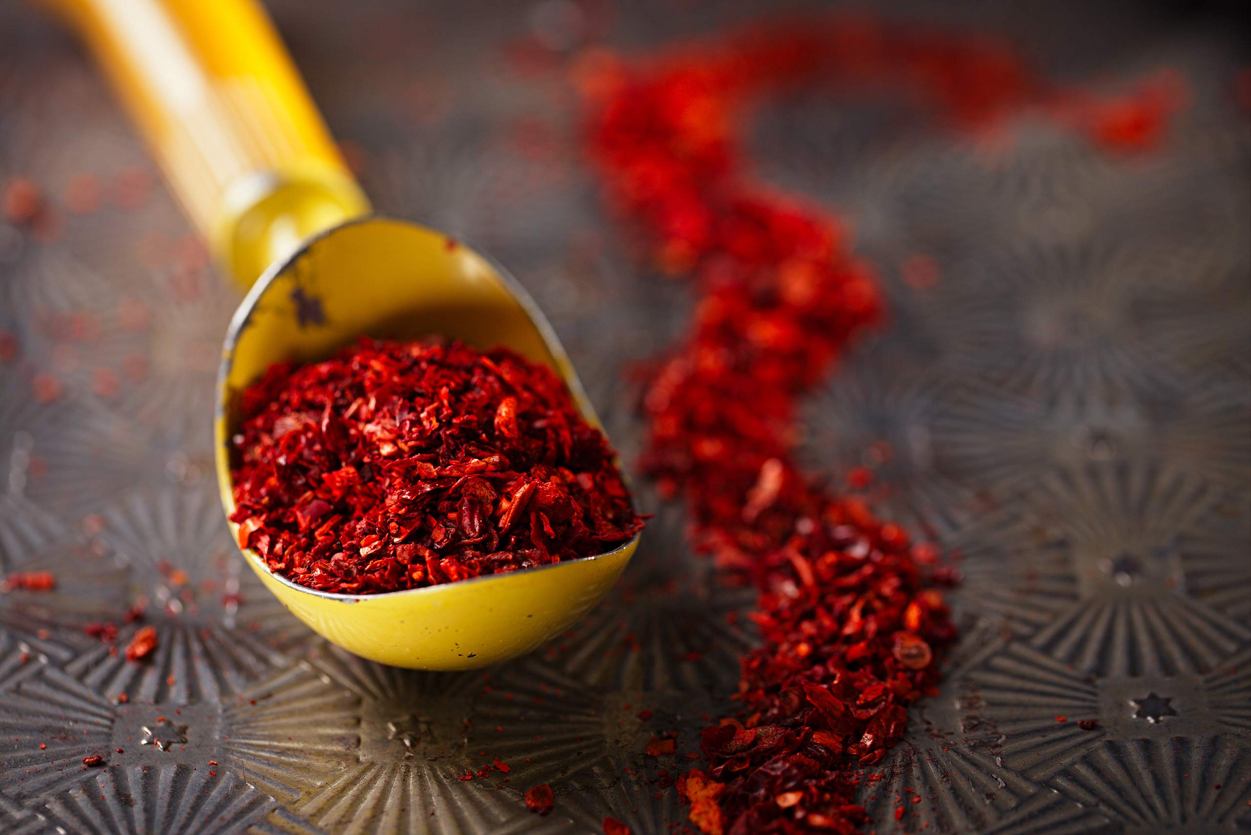 Cerez Pazari Aleppo Pepper Moderate Heat 150 gr | Crushed Turkish Red Chili Pepper-Aleppo Chili Flakes,Maras Chili Pepper | Halaby Pepper | Syrian Pepper | Middle Eastern Red Pepper