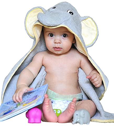 Tickle & Main Rub-a-Dub Gift Set, 5-Piece Bath Set Includes Elephant Hooded Towel, 3 Jungle Safari Squirt Toys, and Book for Boys and Girls!