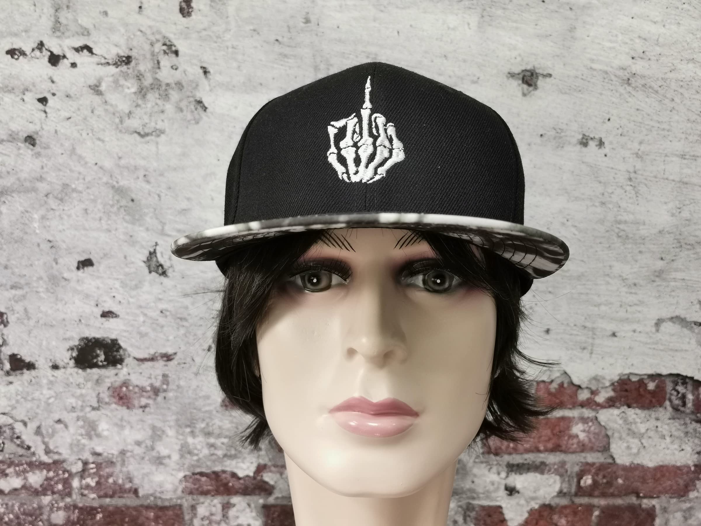 Big Middle Finger Skeleton Hand Baseball Hat for Men Women, Embroidered Skull Cap Adjustable Flat Bill Hat, Embroidery Cool Snapback Hat Unisex