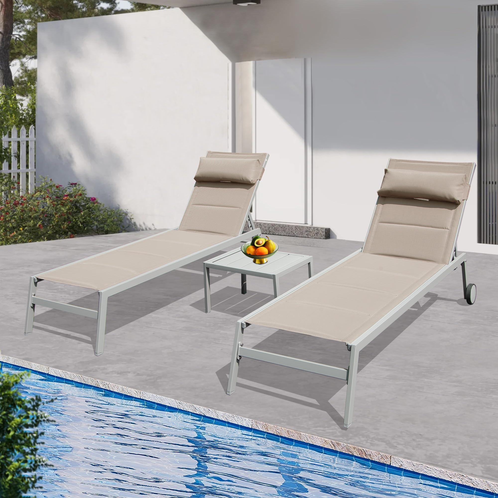 Domi Patio Chaise Lounge Set of 3, Aluminum Pool Lounge Chairs with Side Table and Wheels, Textilene Padded Adjustable Recliner All Weather for Patio Deck Poolside Beach Yard, Lawn, Khaki