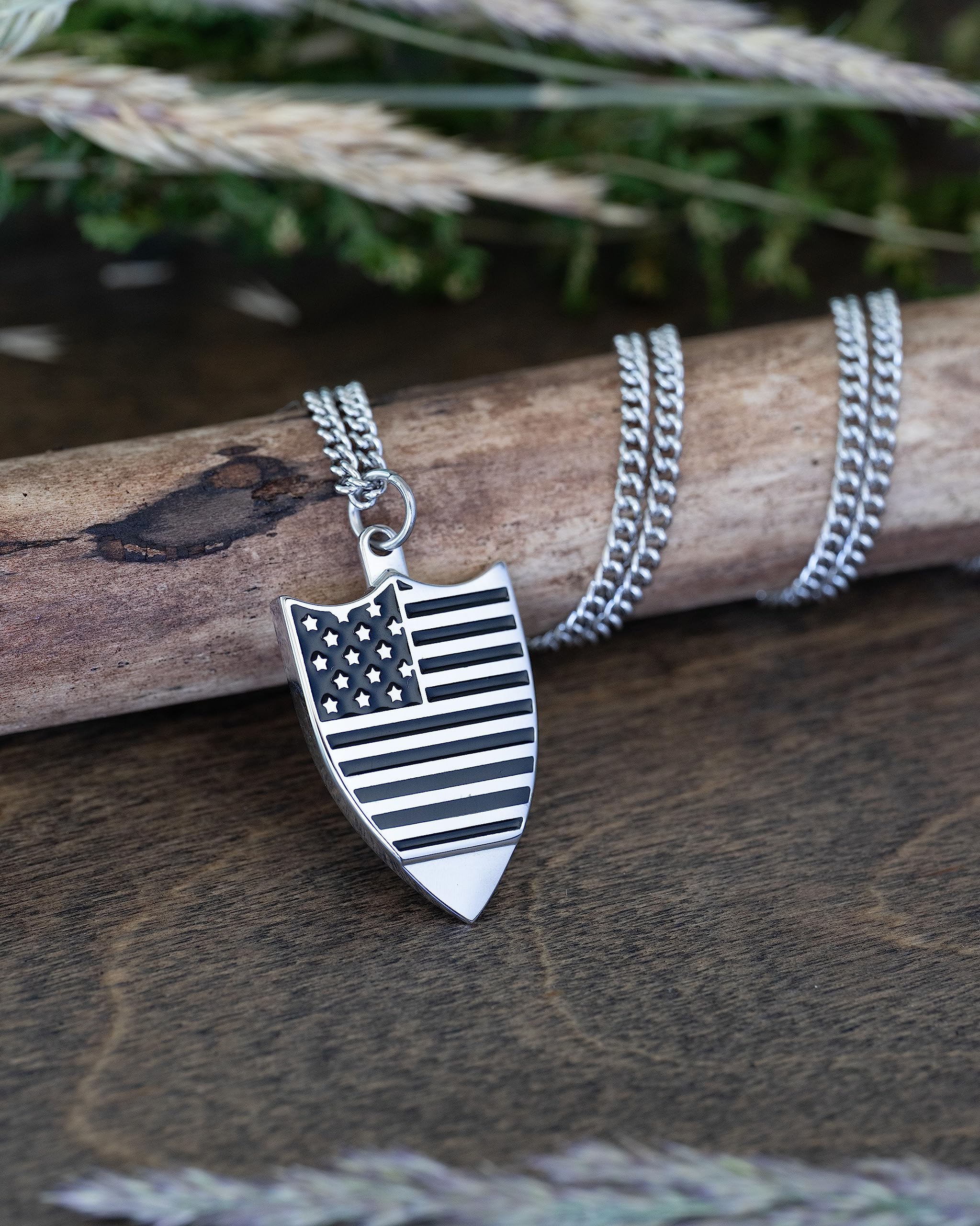 Choty - Shotgun Necklace - Silver USA - Chain and Pouch Included - 316L Stainless Steel