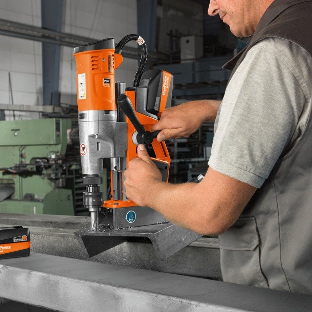 Fein AJMU 137 PMQW Universal Magnetic Cordless Core Drill with 3/4" Straight Shank - 18 V, Brushless Motor, 130-520 RPM, MT 2 Mount - 71700261090