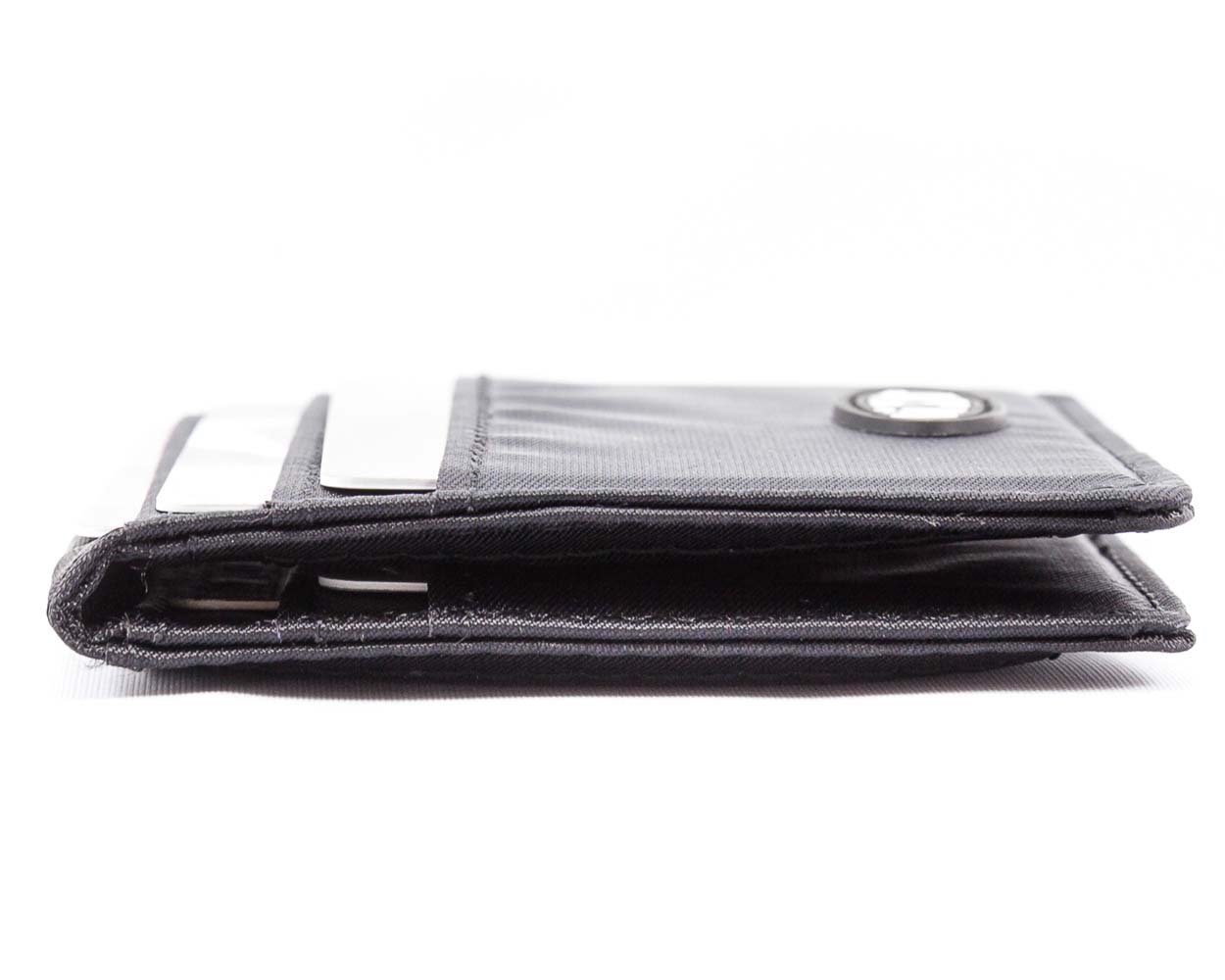 Big Skinny New Yorker Leather ID Slim Wallet, Holds Up to 24 Cards, Lightweight,Slim, Black