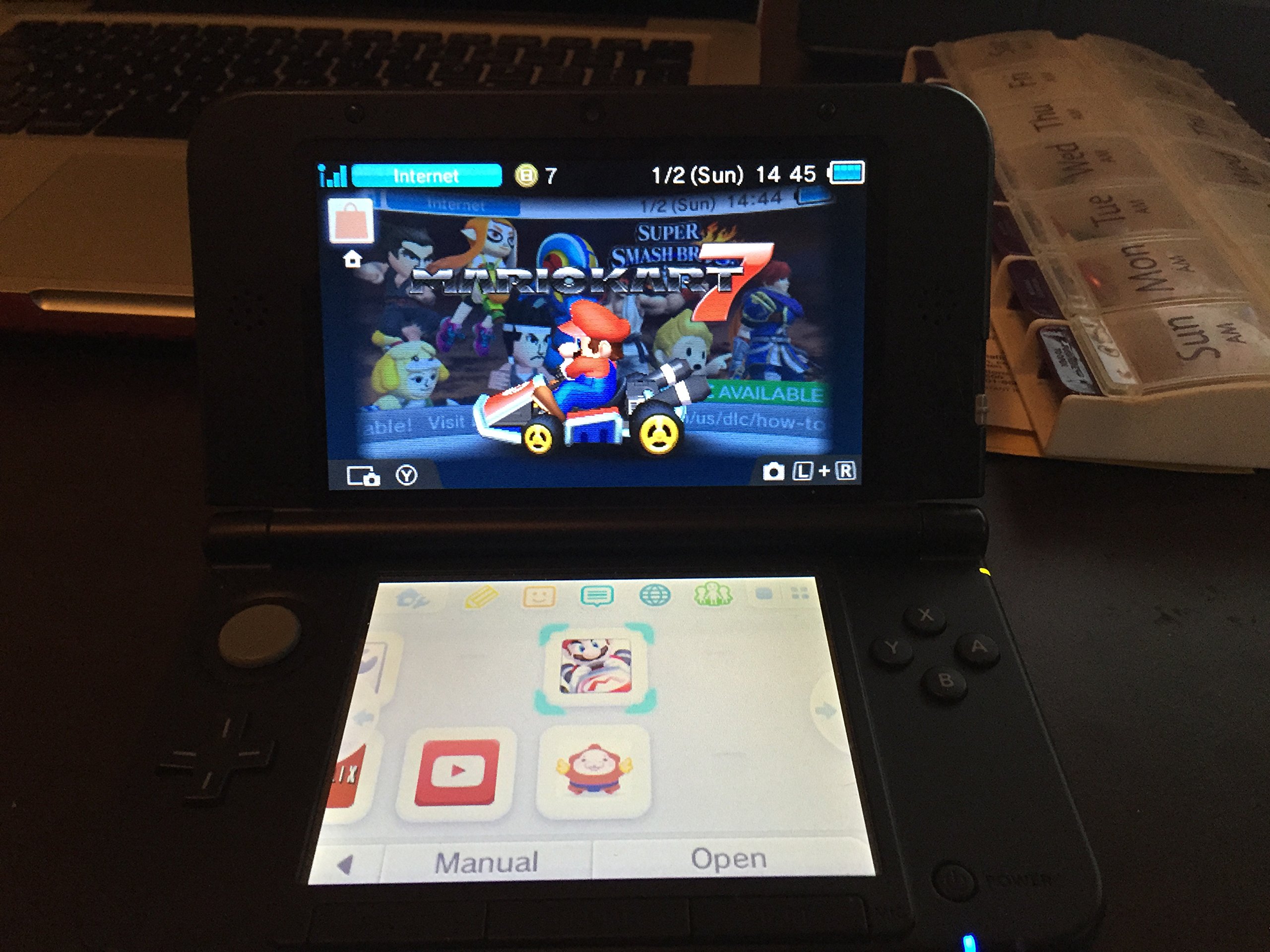 Nintendo 3DS XL - Blue/Black with Mario Kart 7 Pre-Installed