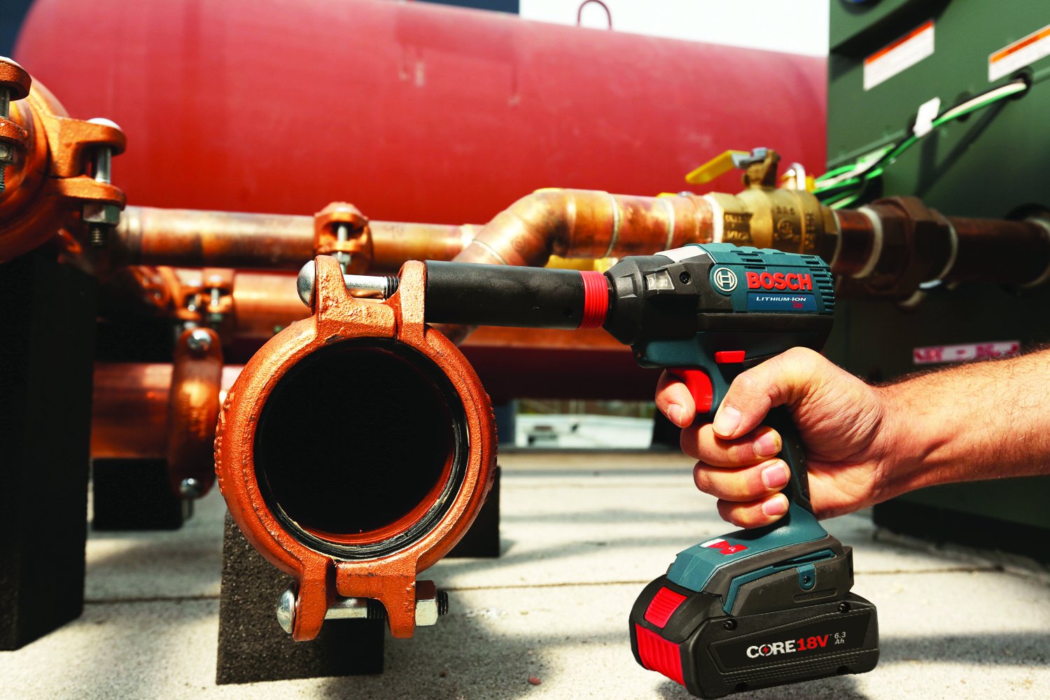 Bosch IDH182-B24 18V EC Brushless 1/4" and 1/2" Socket-Ready Impact Driver Kit with (2) CORE18V Batteries, Blue
