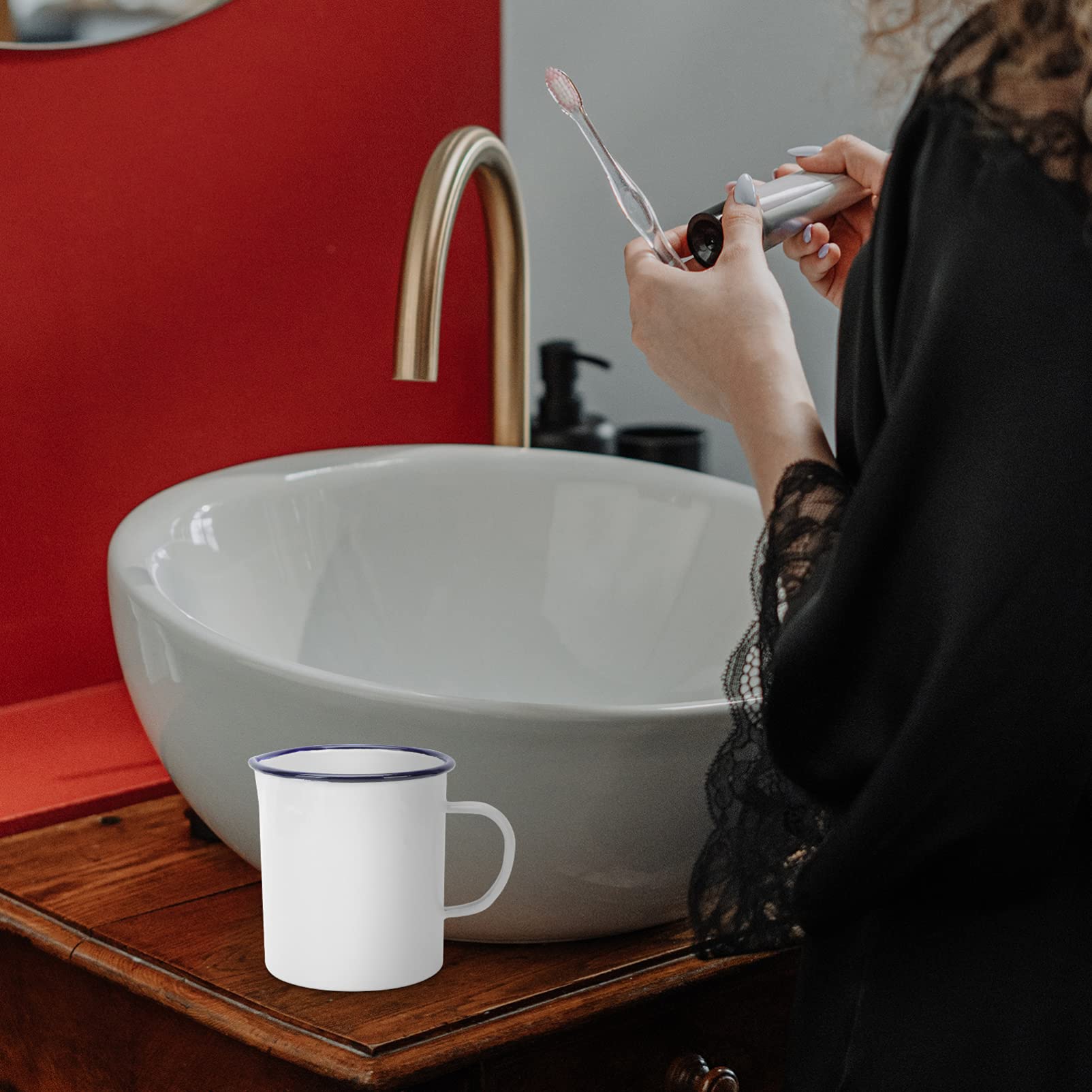 DOITOOL Enamel Bowl Vintage, 2pcs Enamelware Salad Mixing Bowl Enamel Washing Basin Vintage Soup Basin Soup Bowl Round Serving Tray for Home With Handle ( Black, White )