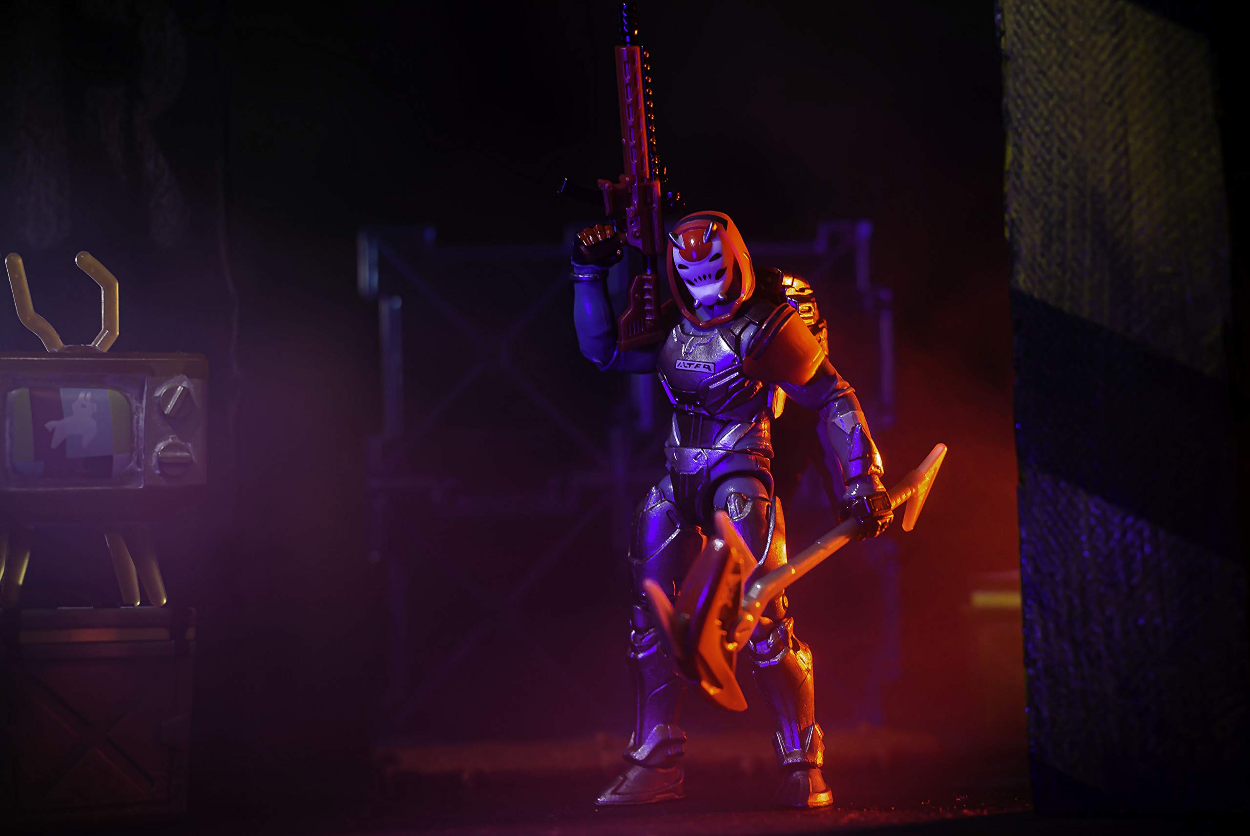 FORTNITE Early Game Survival Kit 1 Figure Pack, Vendetta