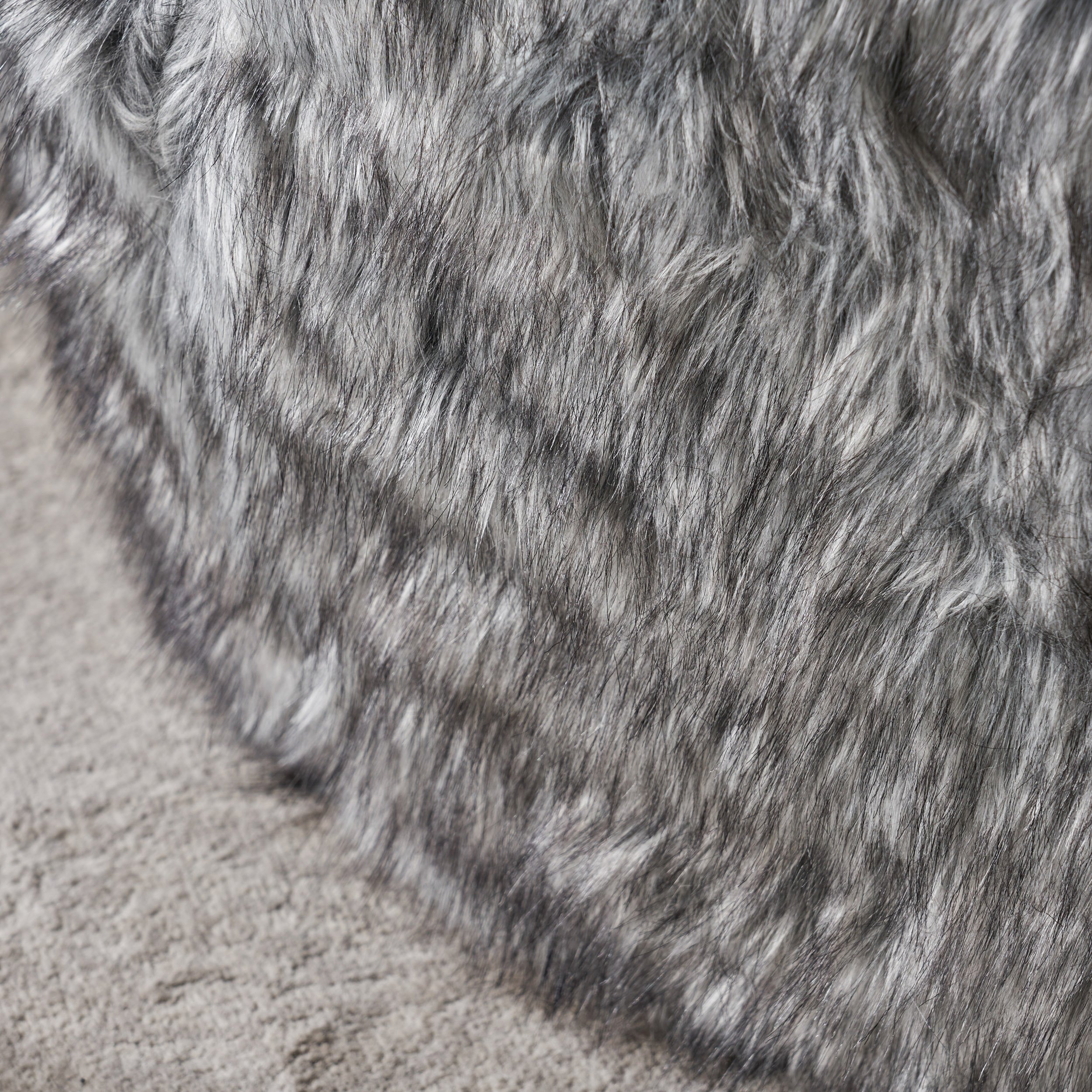 Christopher Knight Home Laraine Furry Glam Dark Light Grey Streak Faux Fur 3 Ft. Bean Bag, Small