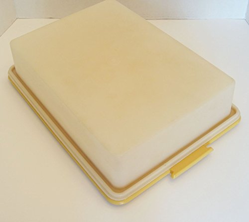 Vintage Tupperware Rectangular Sheet Cake Taker Gold Tray with Sheer Lid - 14 X 10 3/4 X 3 1/2 Inch