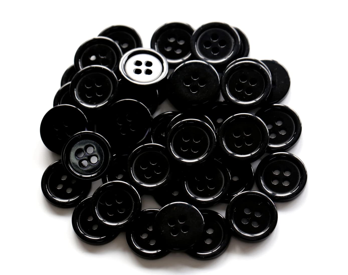 GANSSIA 5/8 Inch 4 Holes Black Buttons 15mm Sewing Round Button for Craft Pack of 160 Pcs