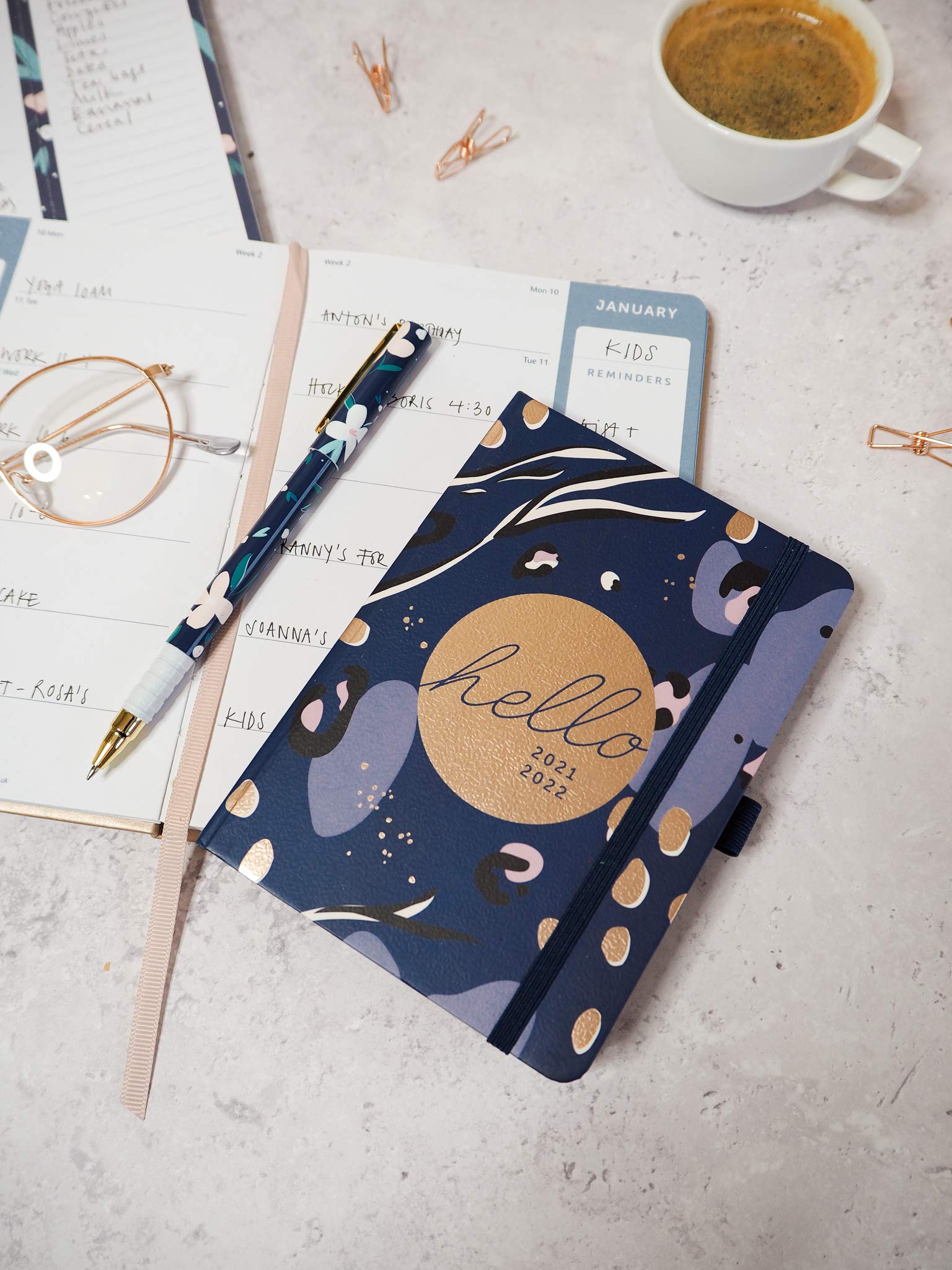 Busy B Mid-Year to Do Diary August 2021 - August 2022. Navy A6 Week to View Planner with Pen Holder, Elastic Closure and Storage Pockets 2021/22 Navy