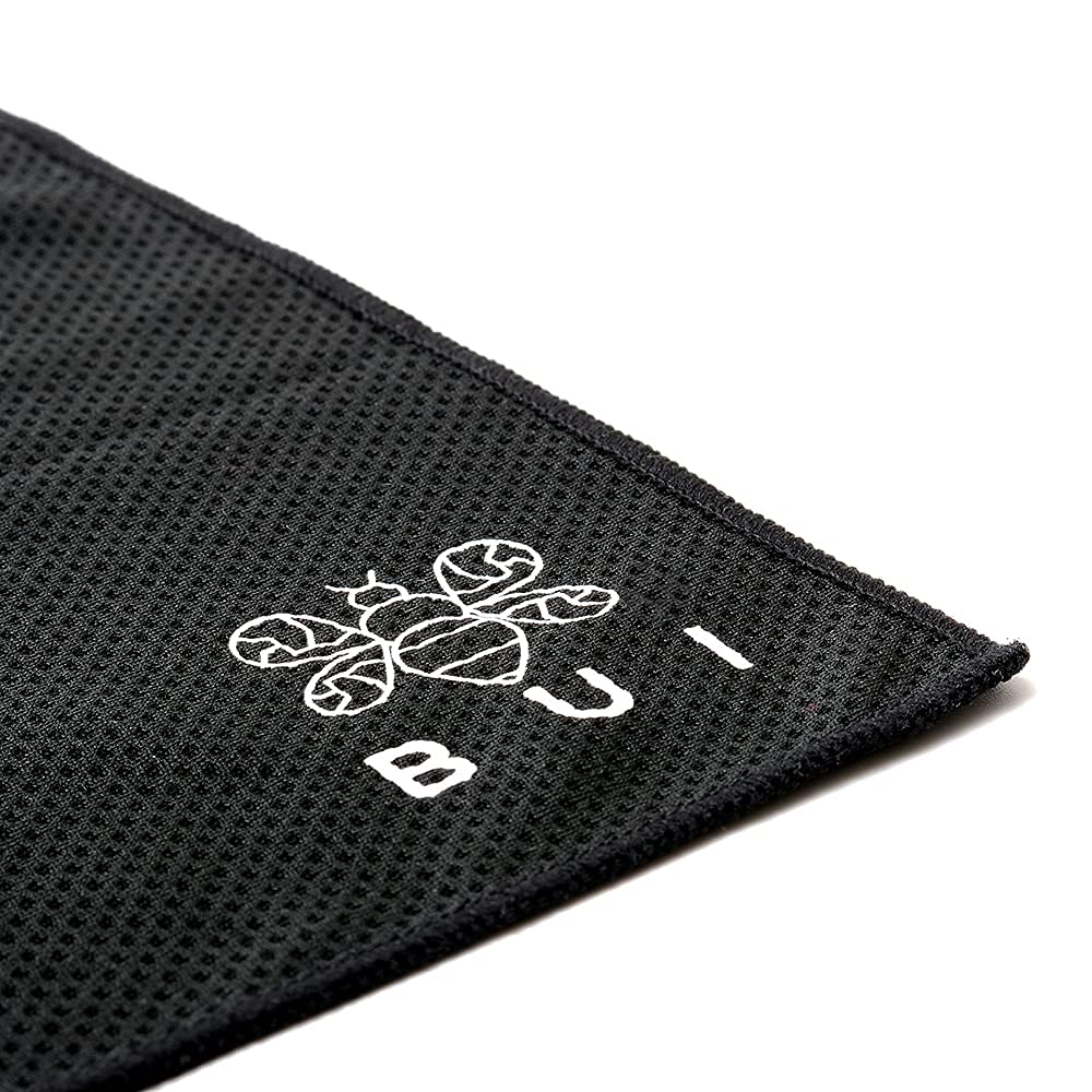 BUI Instrument Spit Catcher - Pack of 6 - Cloth for Brass/Wind Instruments - Ultra-Absorbent and Leakproof - Multilayered Cloth Pad - Absorbs Saliva Quickly - Complete with 2 Cleaning Cloths