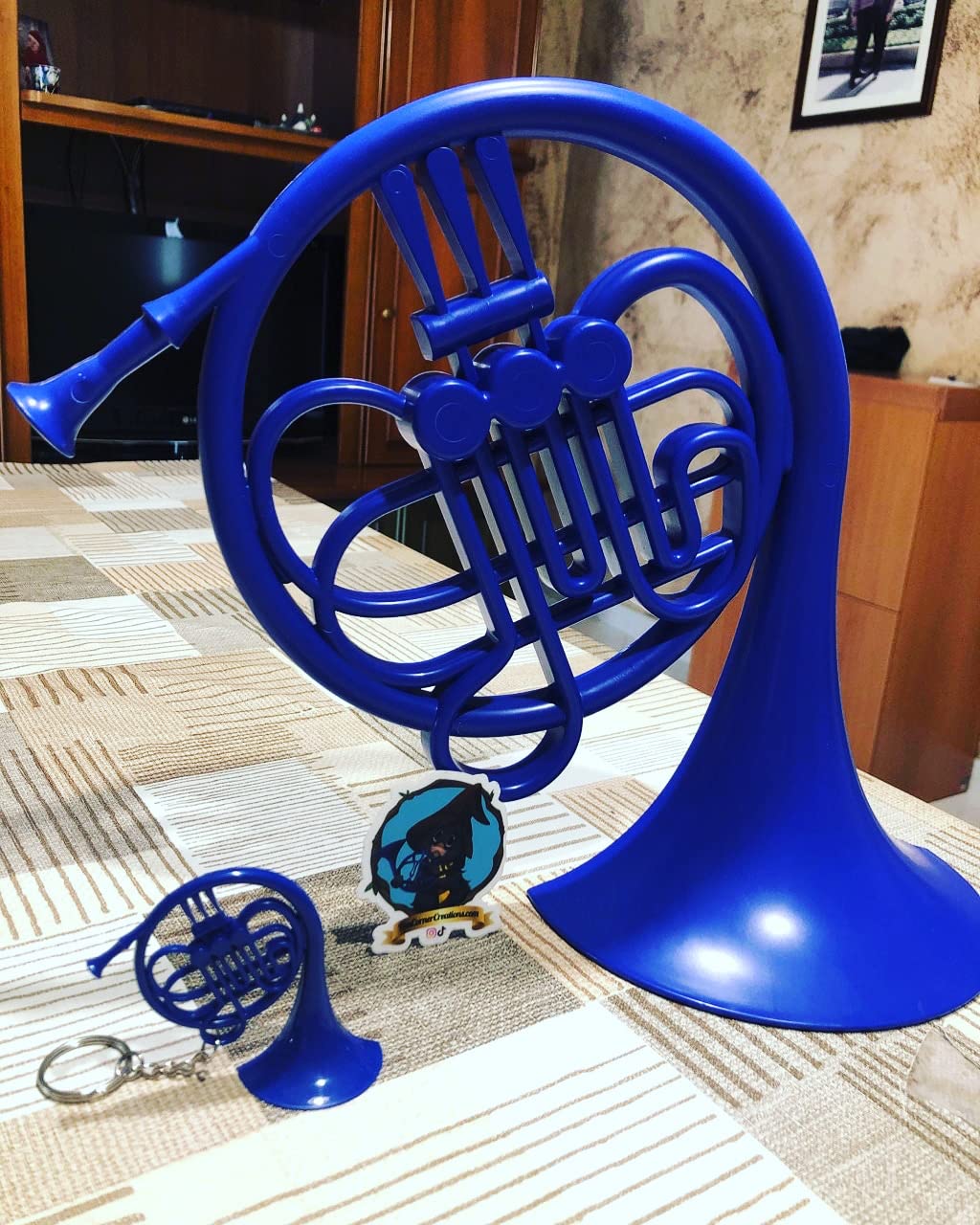 Blue French Horn Keychain/Pop Culture Gift/Backpack decor/HIMYM/Novelty Keyring