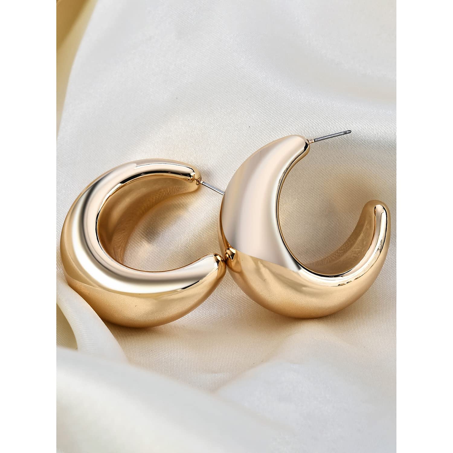 Chunky Gold Stud Half Hoop Earrings for Women Post Thick Huggie Earrings 18K Gold Stud Half Open Earrings Hypoallergenic Jewelry (Gold)