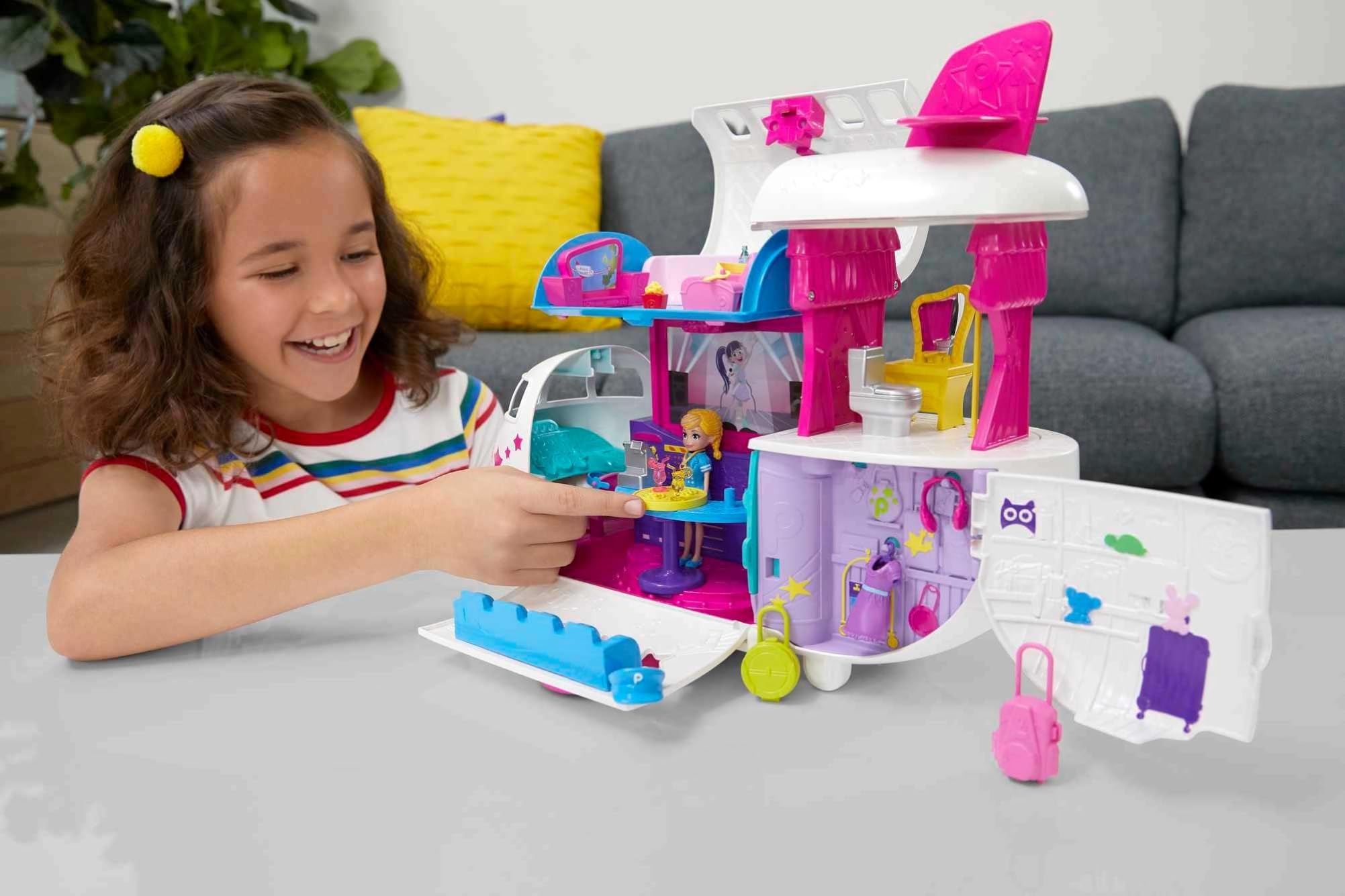 Polly Pocket Travel Toy Playset with 3-inch Doll & Accessories, Transforming Fabulous Flying Jet Airplane Toy