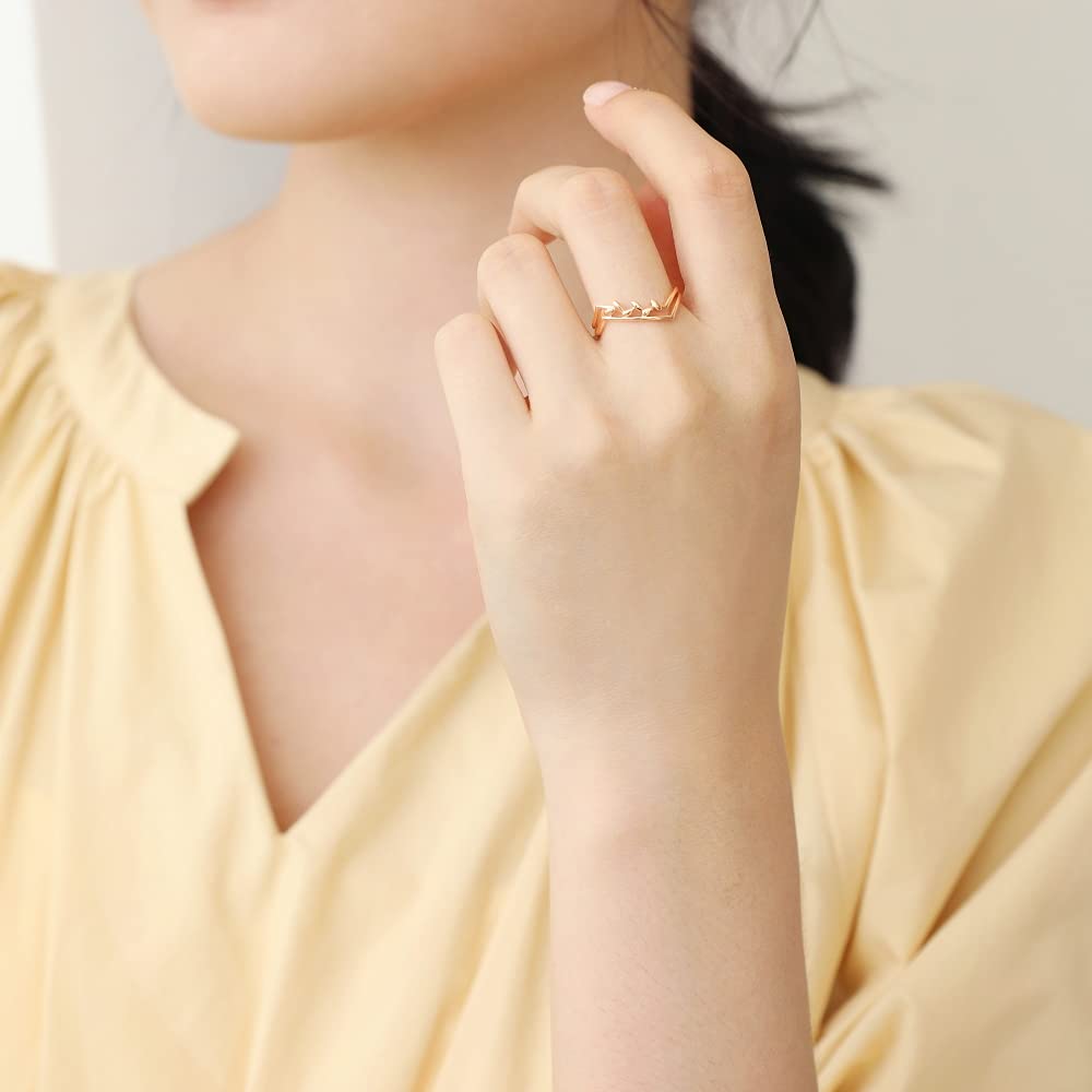 CHOW SANG SANG Delicate Gold 18K Rose Linear Waves with Cute Leaves Rings for Women 92787R (Our Size 17 / US 7.75)