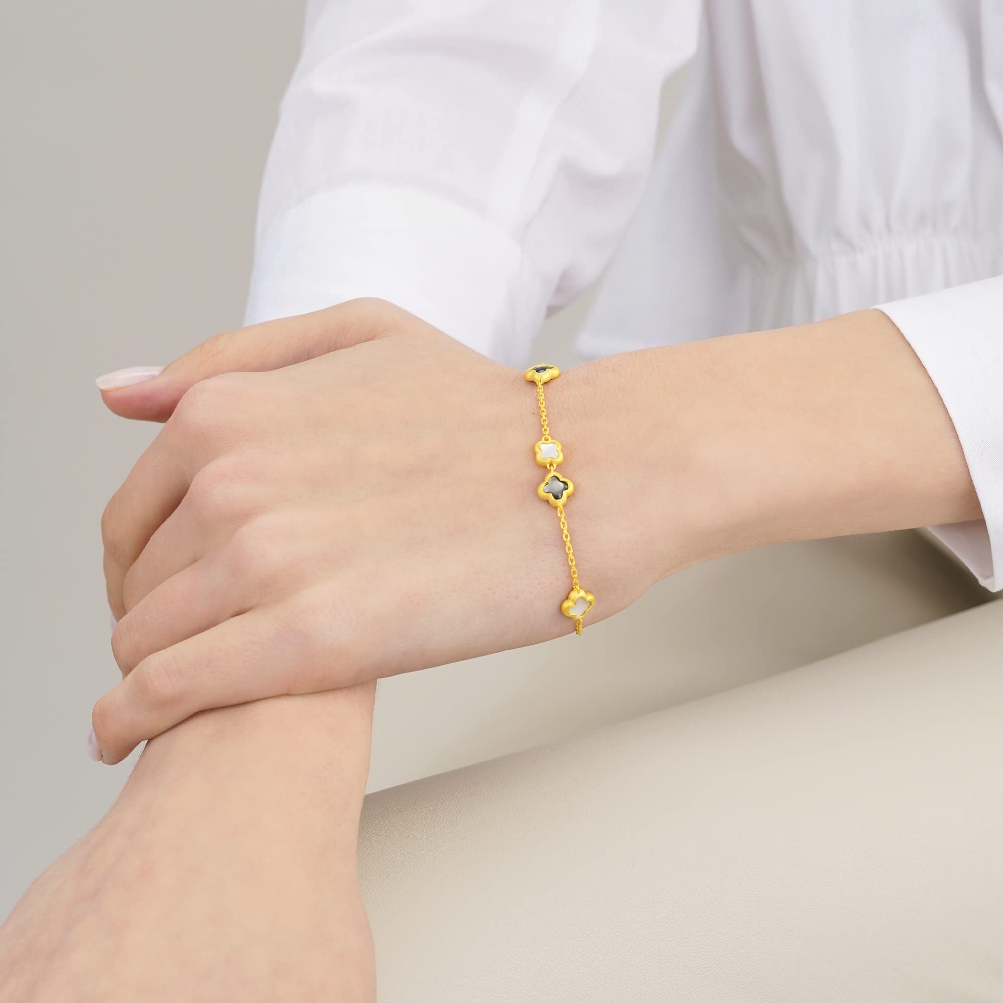 CHOW SANG SANG 999 24K Gold Plum Bossom Bracelet 92487B | 7.4", (19 CM)