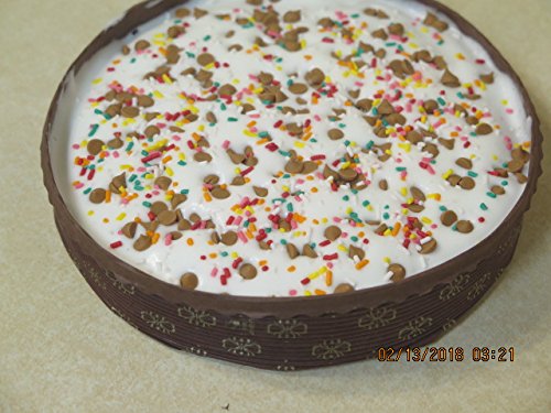 Decony 7" Disposable Round Pie Pans Brown and Gold Free-Standing Paper Baking Mold - 20 pc.