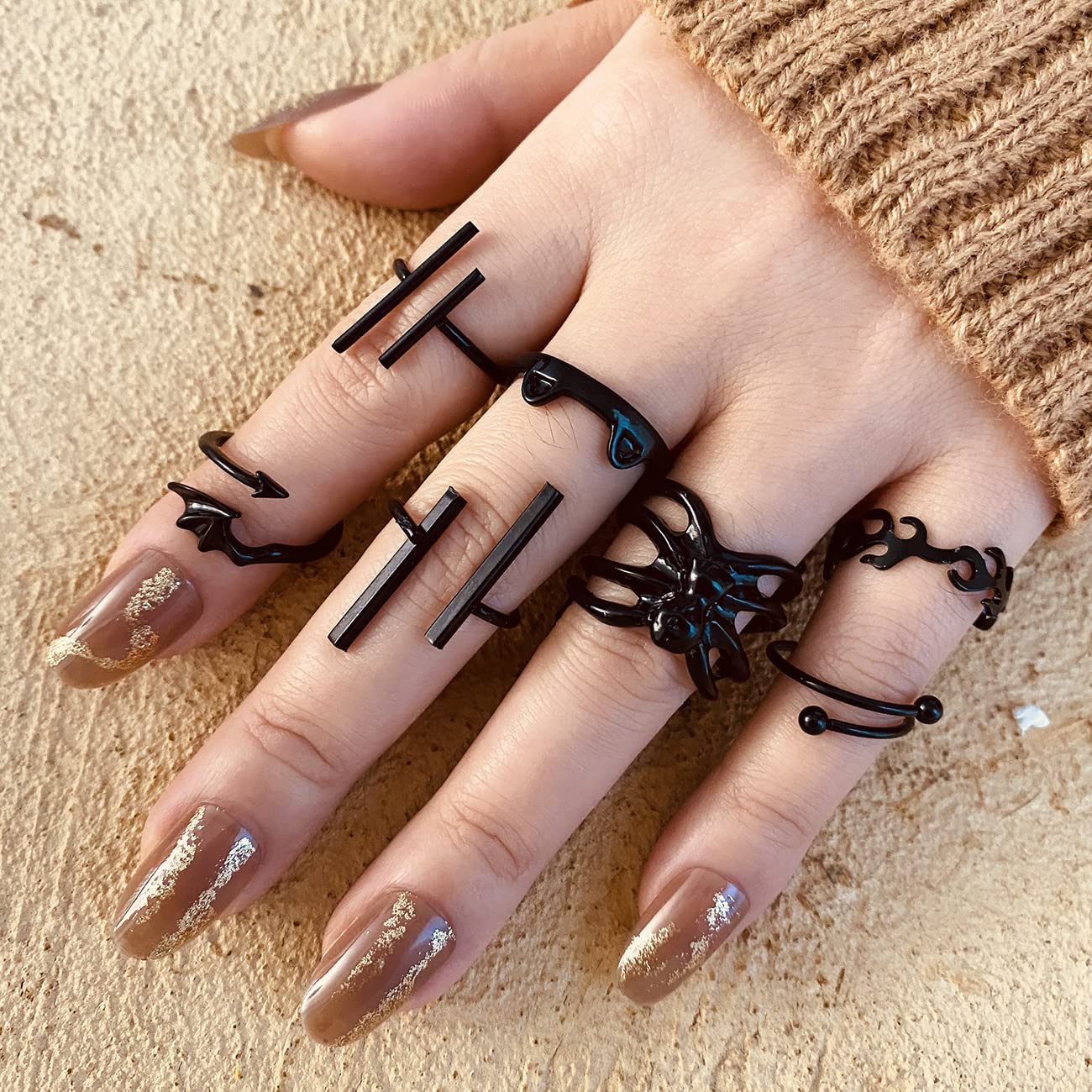 Black Rings for Men Women, Goth Punk Rings Set, Cool Gothic Adjustable Ring Pack, Vintage Stackable Animal Rings Bulk, Vintage Chunky Knuckle Emo Rings, Boho Snake Spider Eboy Open Rings Y2K Accessories (Spider heart)