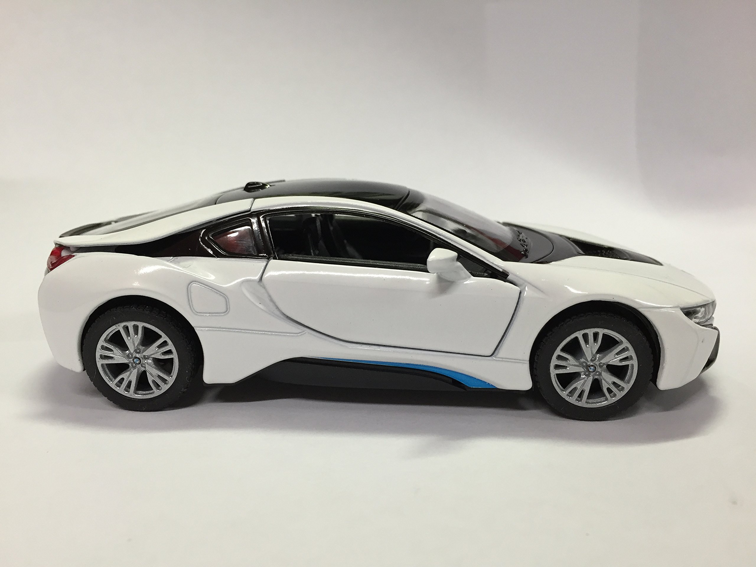 KiNSMART BMW i8 White 5" 1:36 Scale Die Cast Metal Model Toy Car w/Pullback Action