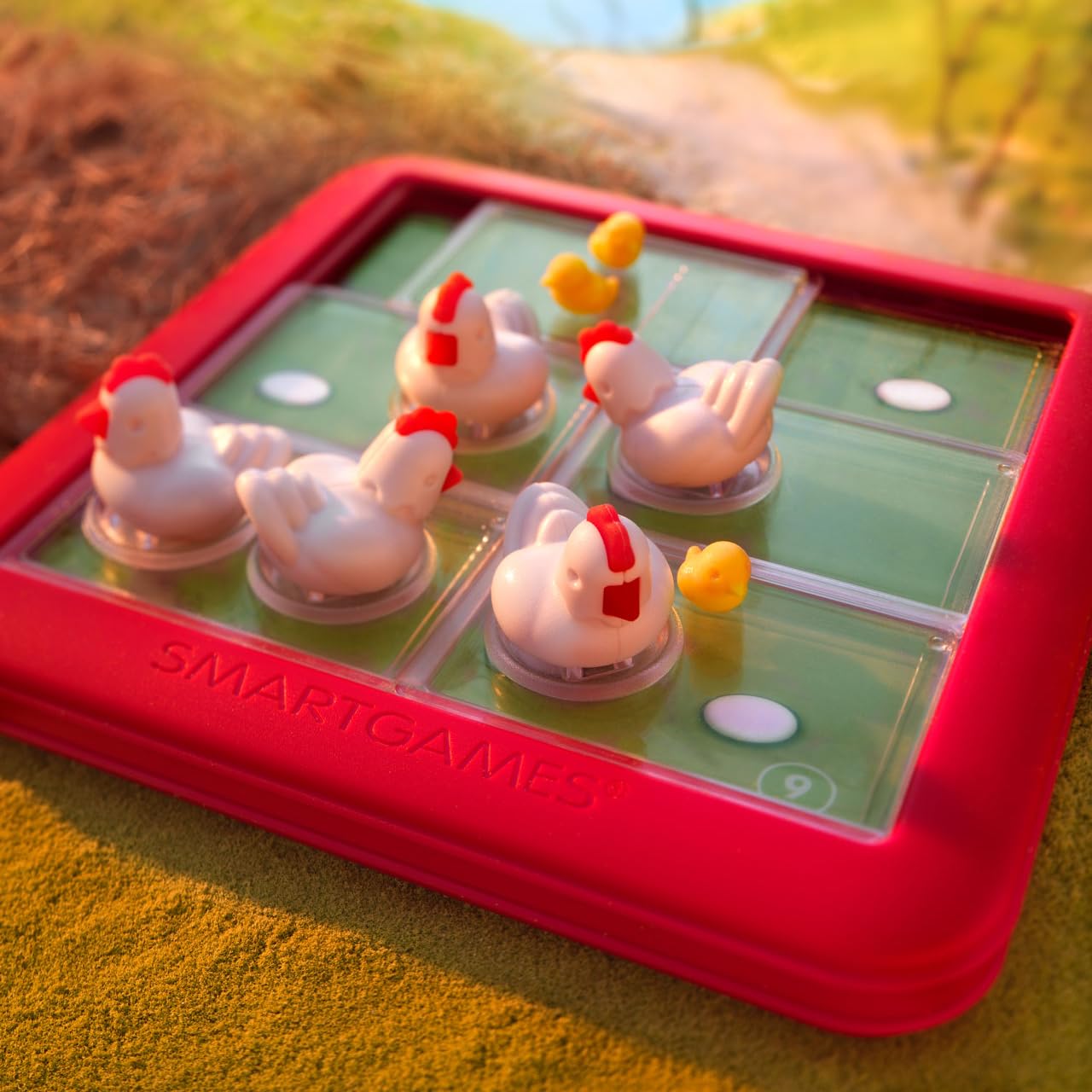 SmartGames Chicken Shuffle Jr. Skill-Building Travel Game for Kids and Adults Ages 4 & Up, 48 Challenges