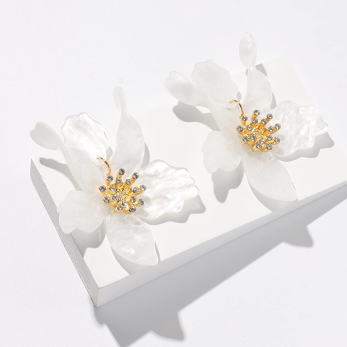 Boho Stud Earrings for Women - Chic Flower Statement Earrings with Gold Flower Bud, Great for Sister, Mom, Lover and Friends (White Flower)