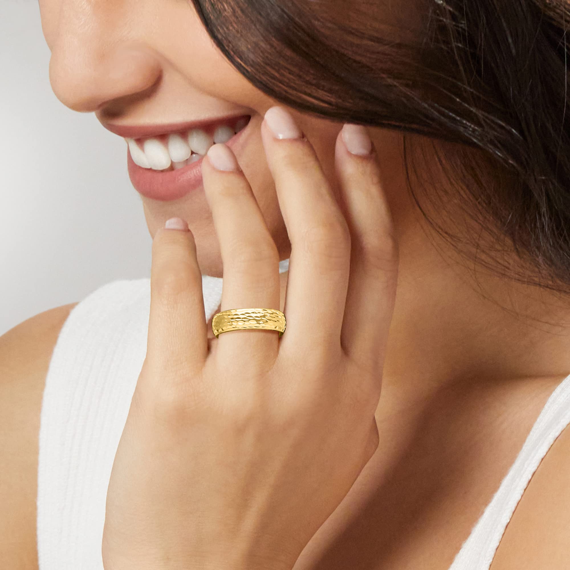 Canaria 10kt Yellow Gold Groove-Pattern Ring. Size 9