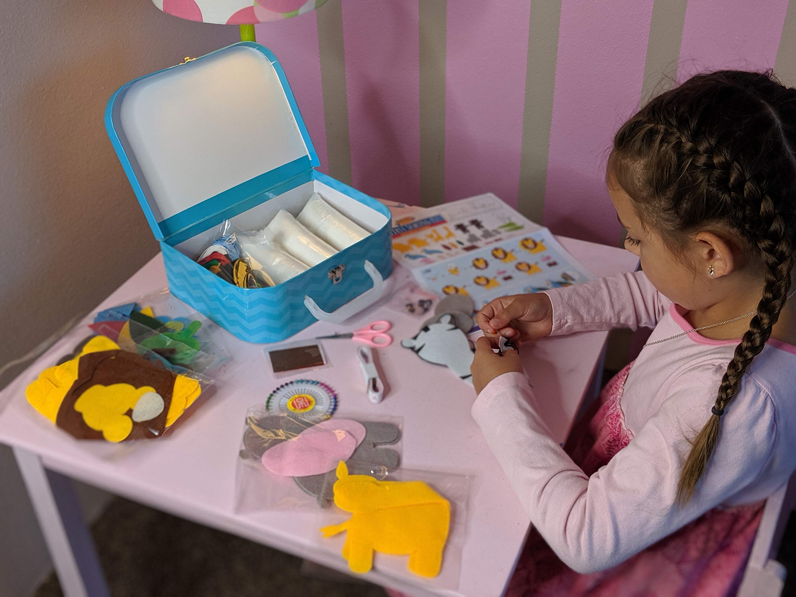 Peachy Keen Crafts Kids Sewing Kit, Learn to Sew Kit for Kids Ages 8-12, Beginner Felt Sewing Kit for Kids, Make 6 Fun Felt Craft Stuffed Animals and A Pin Cushion, Teach Basic Sewing Stitches