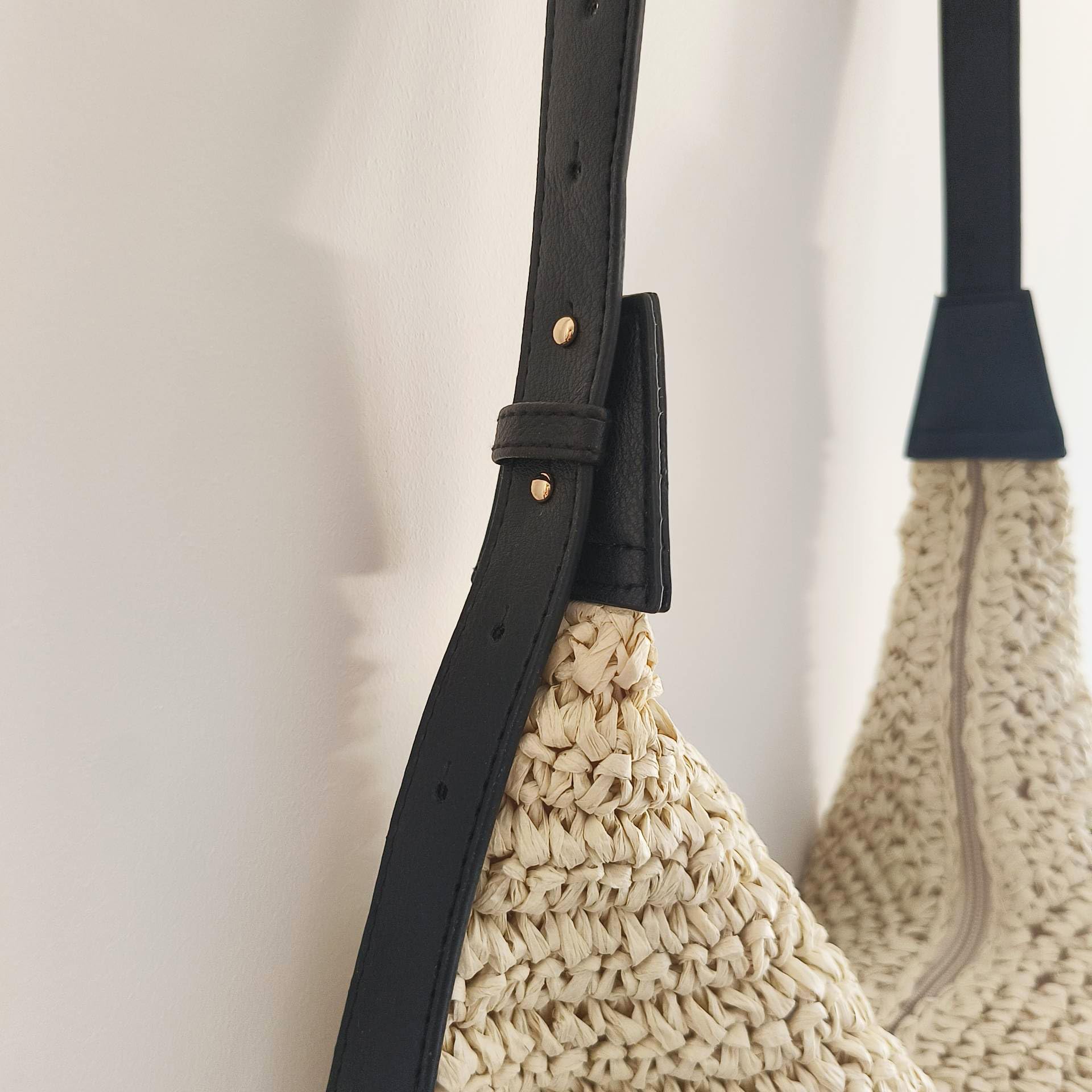 Cloud Pouch Bag for Women Ruched Bag Dumpling Handbag Design Shoulder Clutch Purse Mini Chic Top Handle Bag