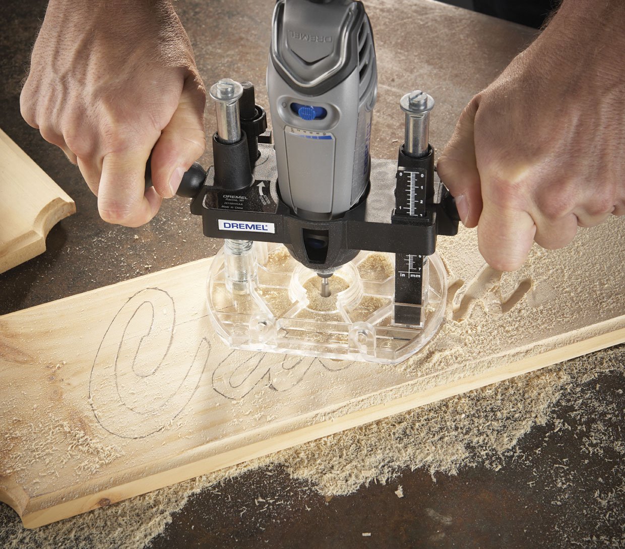 Dremel 335-01 Rotary Tool Plunge Router Attachment, Compact & Lightweight for Light-Duty Routing Projects, Perfect for Woodworking & Inlay Work