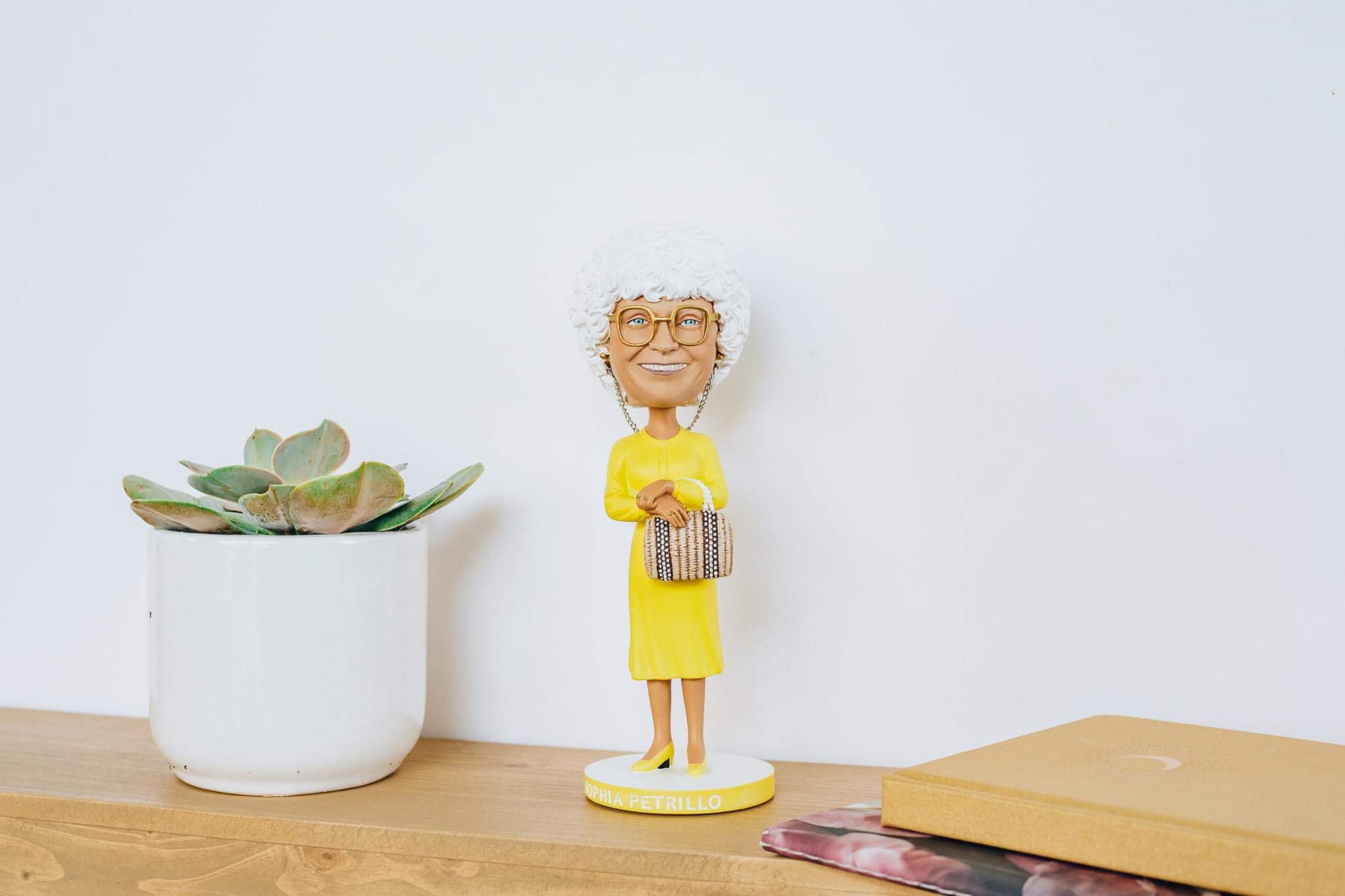 Icon Heroes Golden Girls: Sophia Petrillo Bobblehead, 8 inches