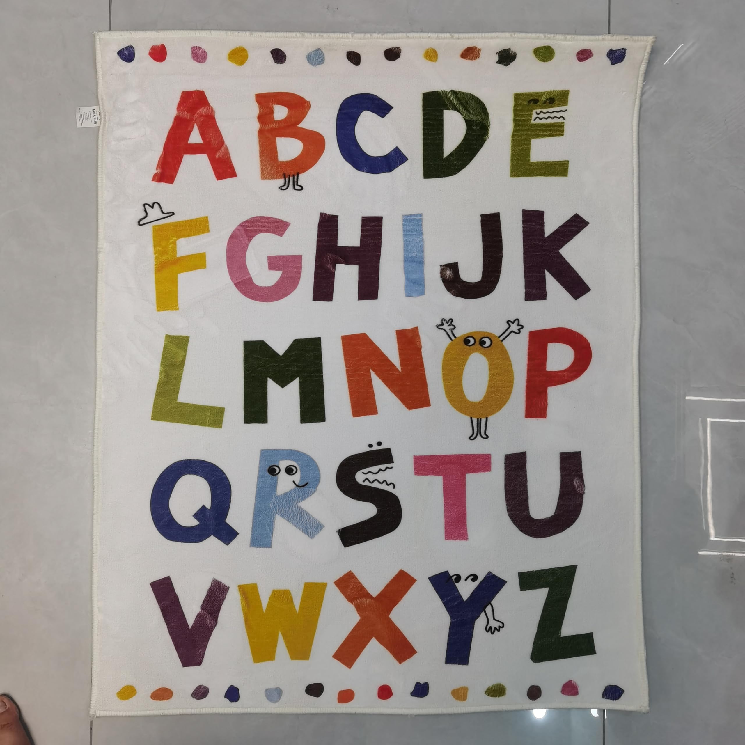 Luxixiry ABC Alphabet Kids Rug, Cotton Soft Plush Play Mat for Playroom Bedroom Living Room Playmat Home Décor (White, 31.5"x39")