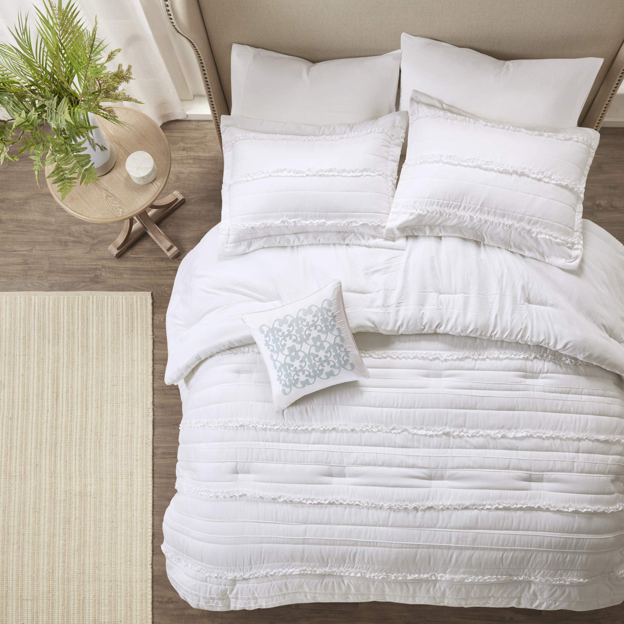 Madison Park Celeste Comforter Set-Textured Luxury Design All Season Down Alternative Bedding, Matching Sham, Decorative Pillows, Queen(90"x90"), White 5 Piece