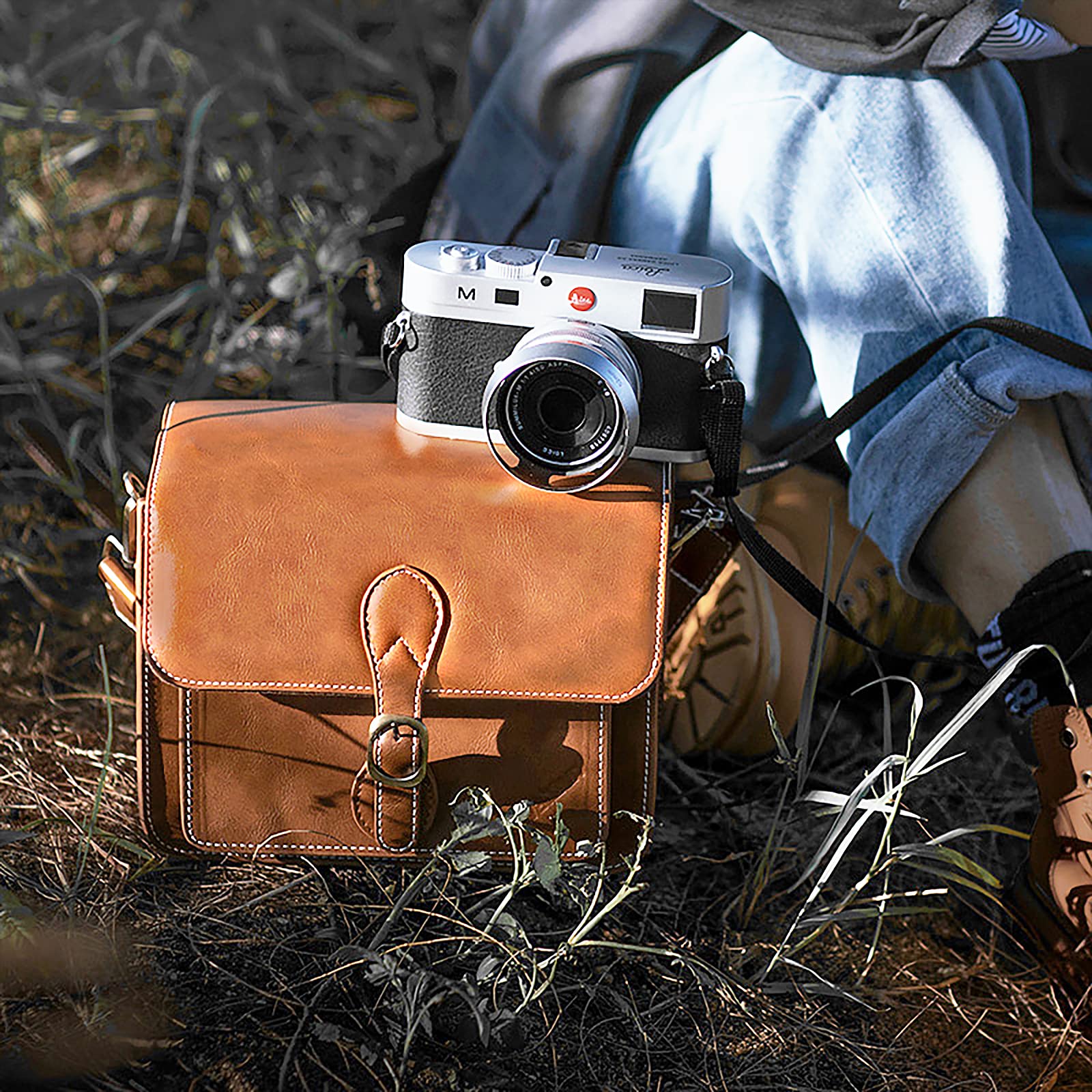 Cwatcun Camera Shoulder Bag Compact Camera Case Waterproof Retro Compatible for Canon Nikon Sony SLR DSLR Mirrorless Camera and Lens Brown, Small