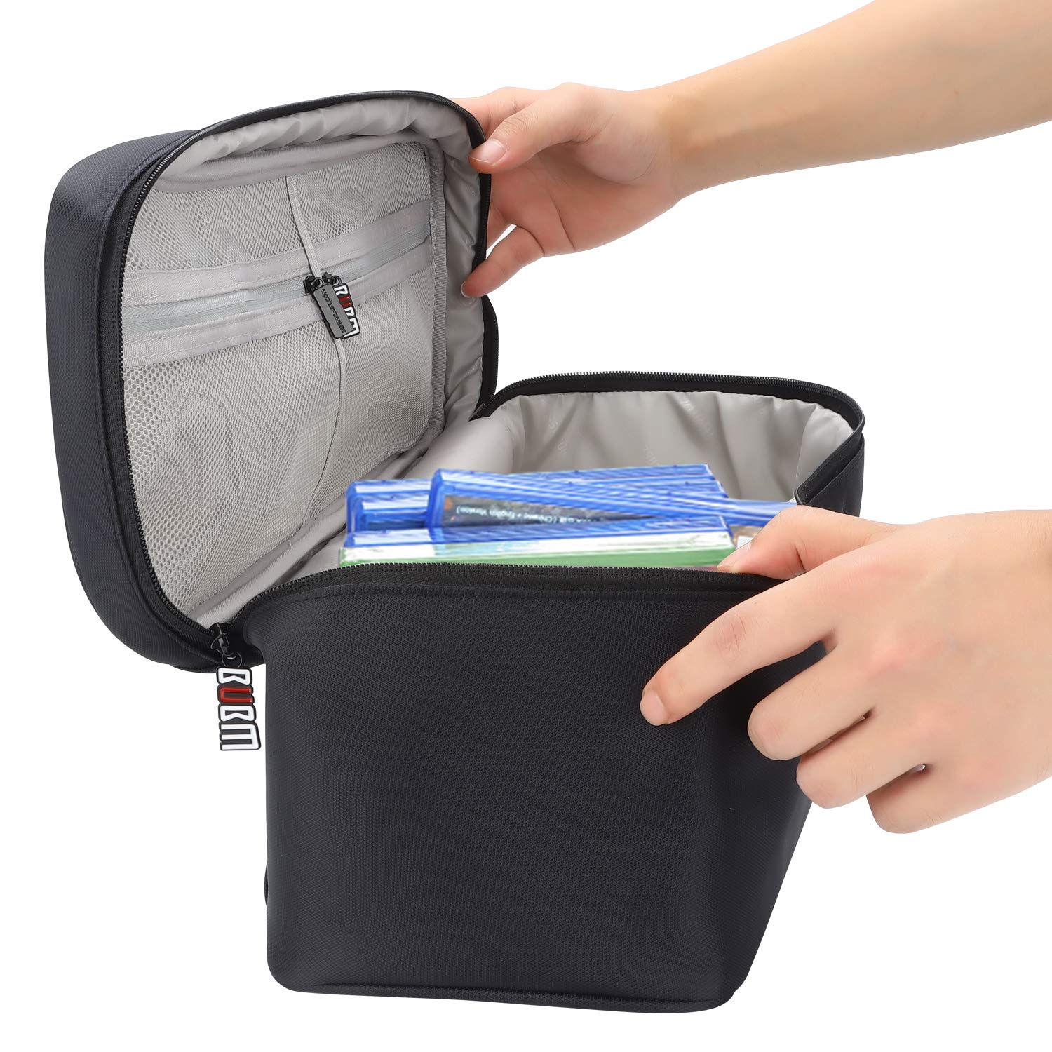 BUBM Portable Carrying Case Compatible with PS4/ PS4 PRO, Fit Xbox One Game Disc Storage Bag Travel Case(Hold Up to 30 Discs)-Black