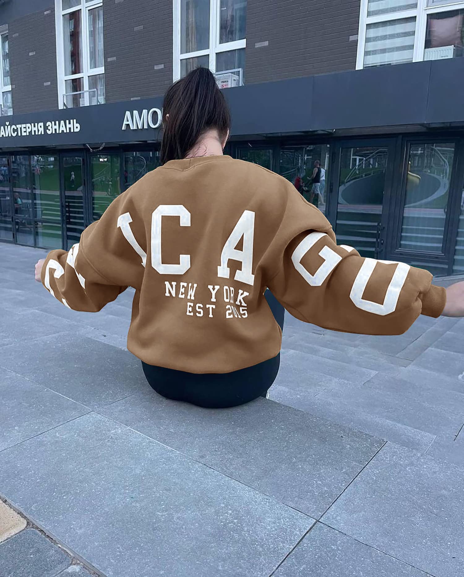 Cioatin Women’s Trendy Oversize Crewneck Chicago Letter Graphic Sweatshirt Y2K Fleece Drop Shoulder Pullover Sweater Brown