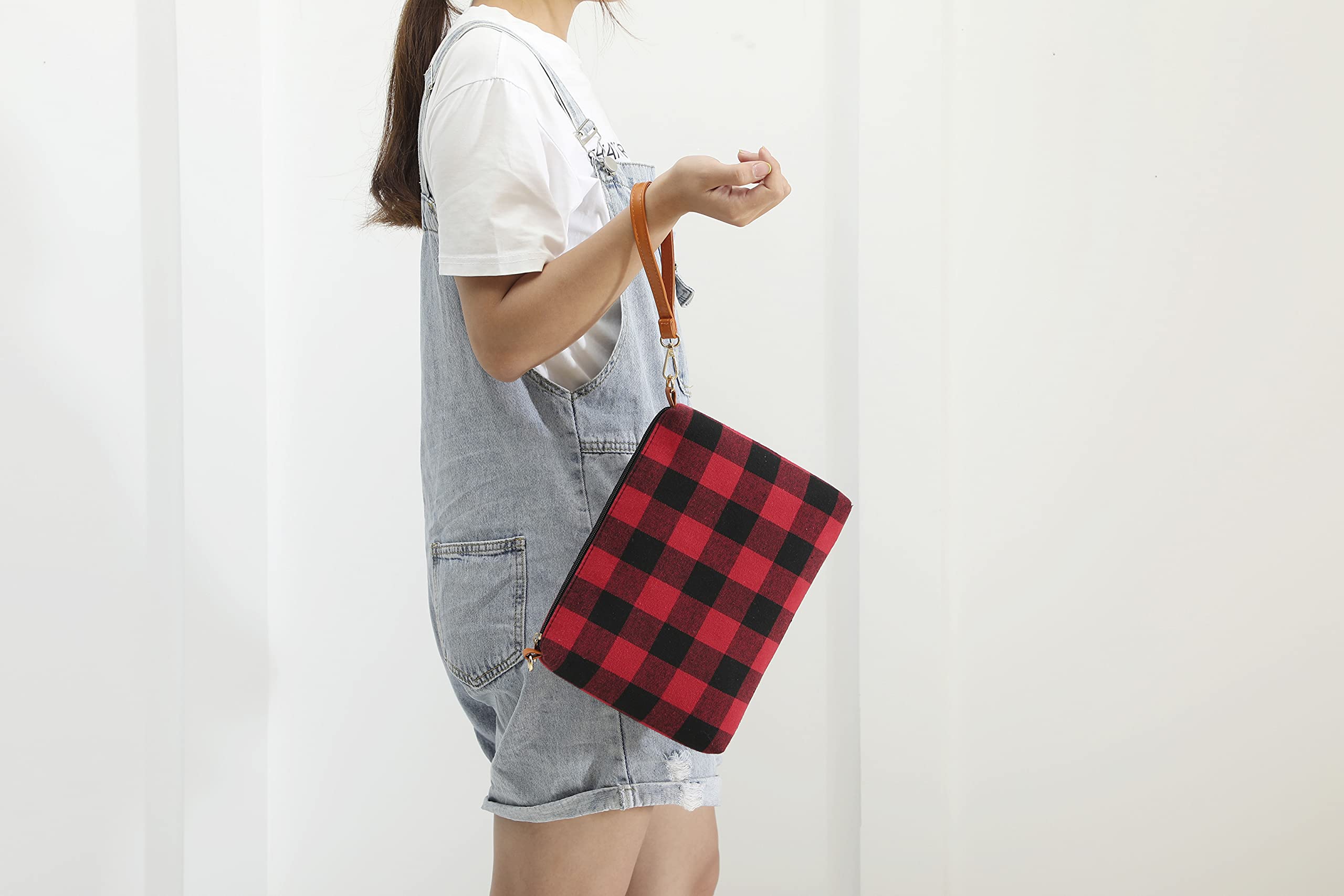 MONOBLANKS Women Buffalo Plaid Crossbody Purse Bag Small Shoulder Wristlet Phone Bag (Red Buffalo Plaid)
