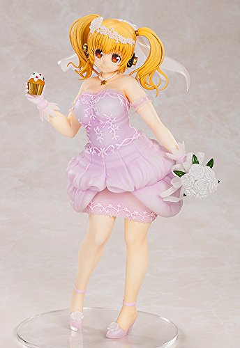 Souyokusha Super Pochaco Wedding Version 1: 5 Scale PVC Figure