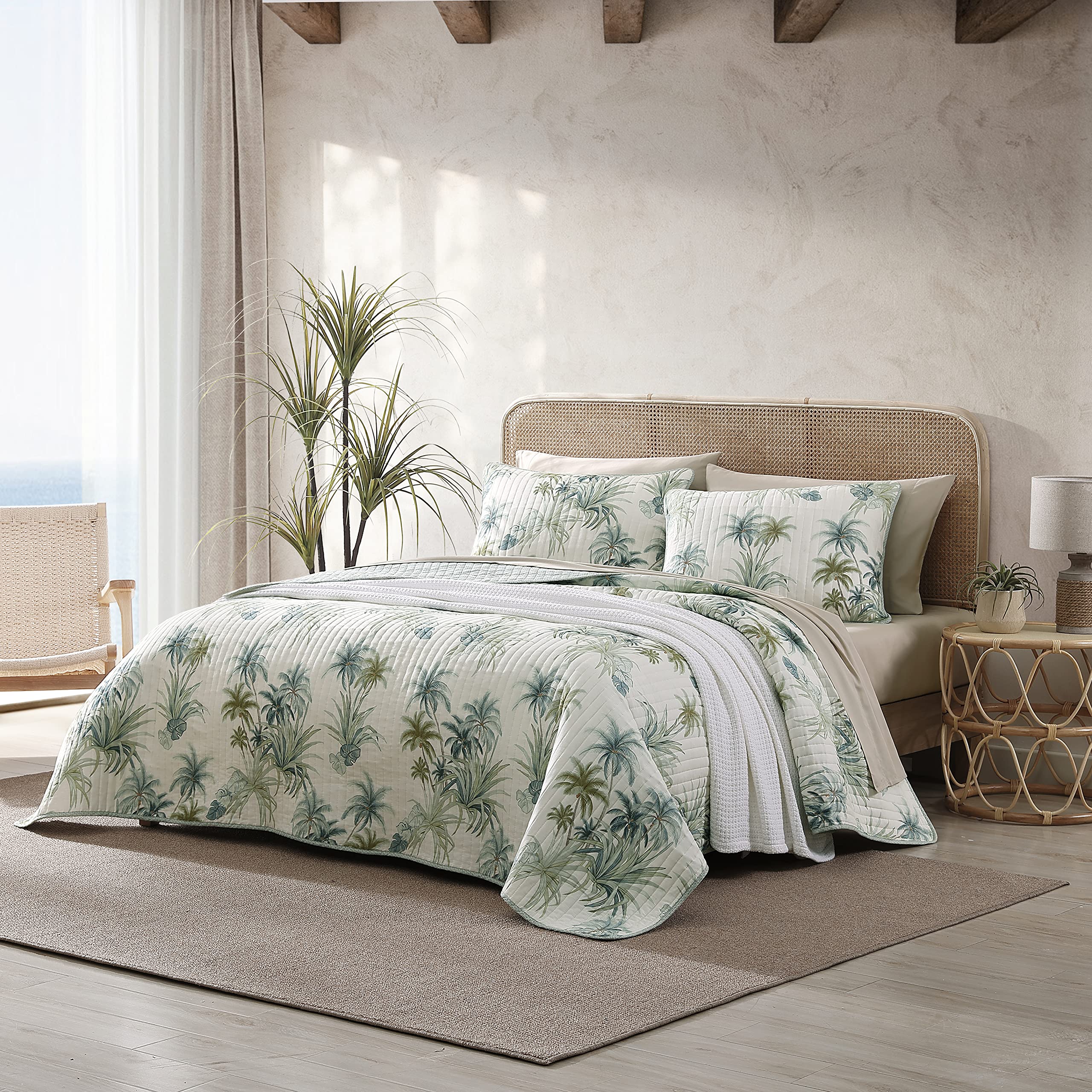 Tommy Bahama - King Quilt, Cotton Reversible Bedding, Pre-Washed for Added Softness (Serenity Palm Blue, King)
