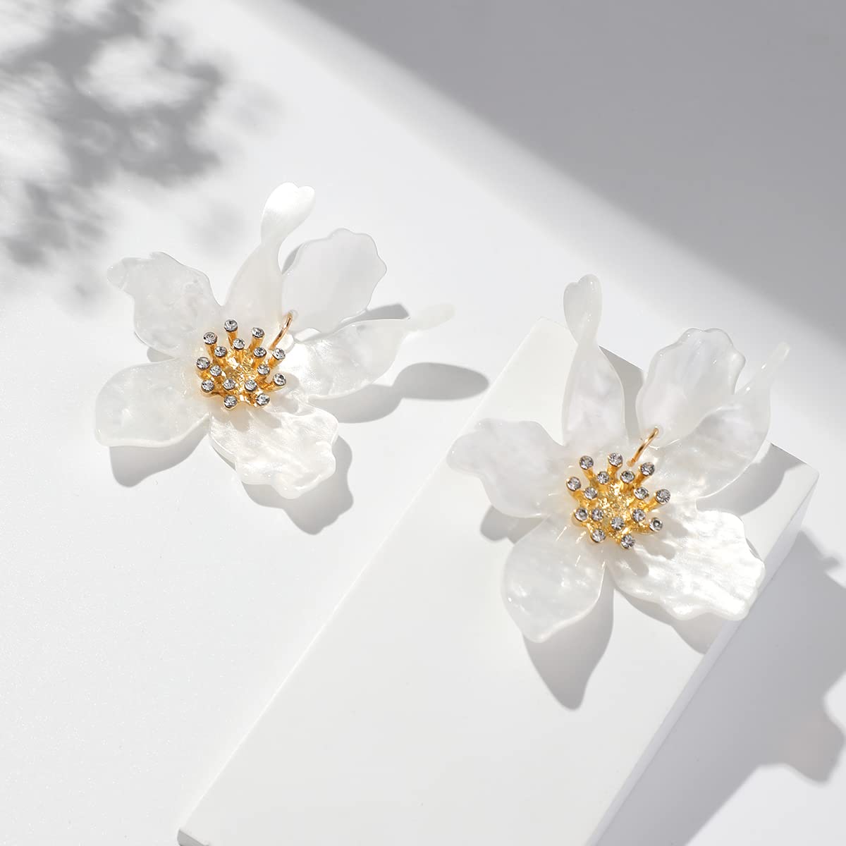 Boho Stud Earrings for Women - Chic Flower Statement Earrings with Gold Flower Bud, Great for Sister, Mom, Lover and Friends (White Flower)